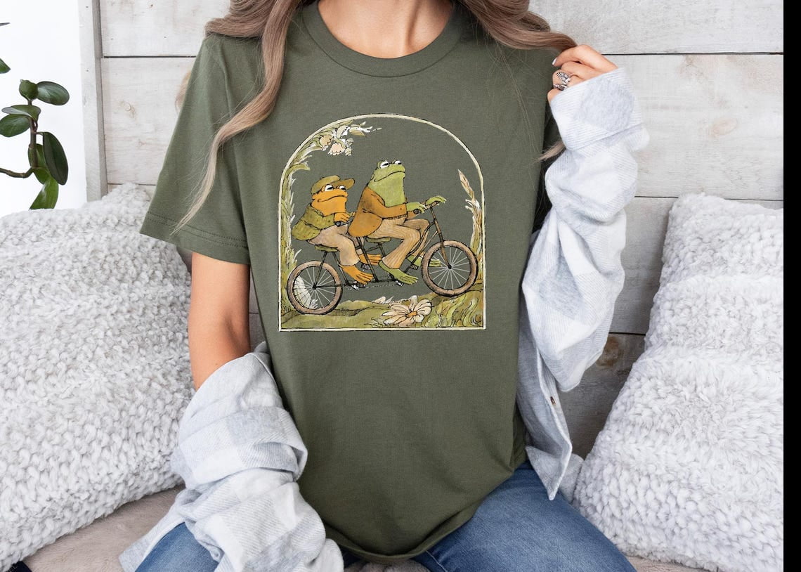 Frog and Toad T-Shirt, Vintage Classic Book shirt, Cottagecore ...