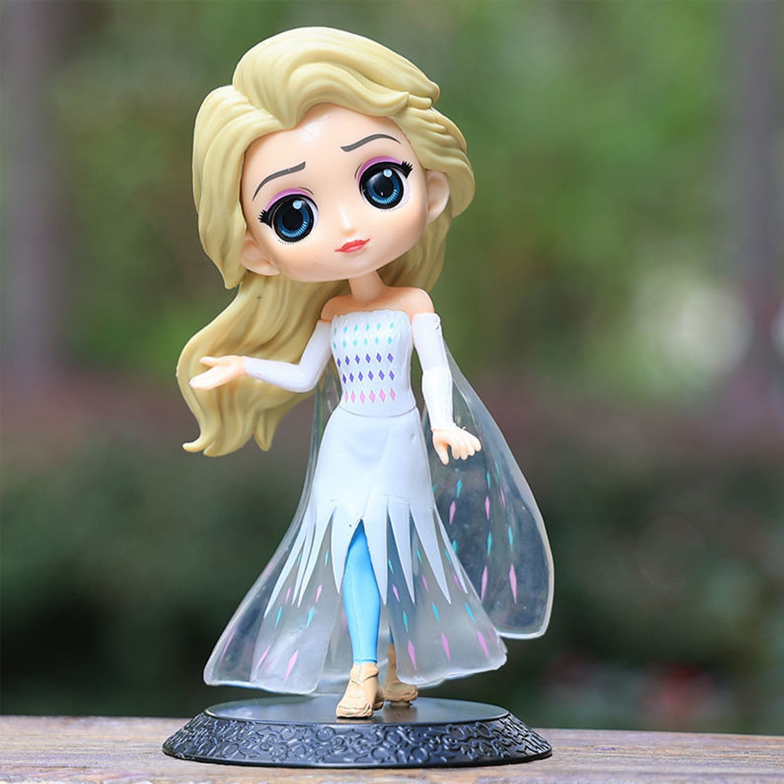 Frozen Elsa Deluxe Finger with Sparkling Dress and Ice Cape - 14-Inch ...