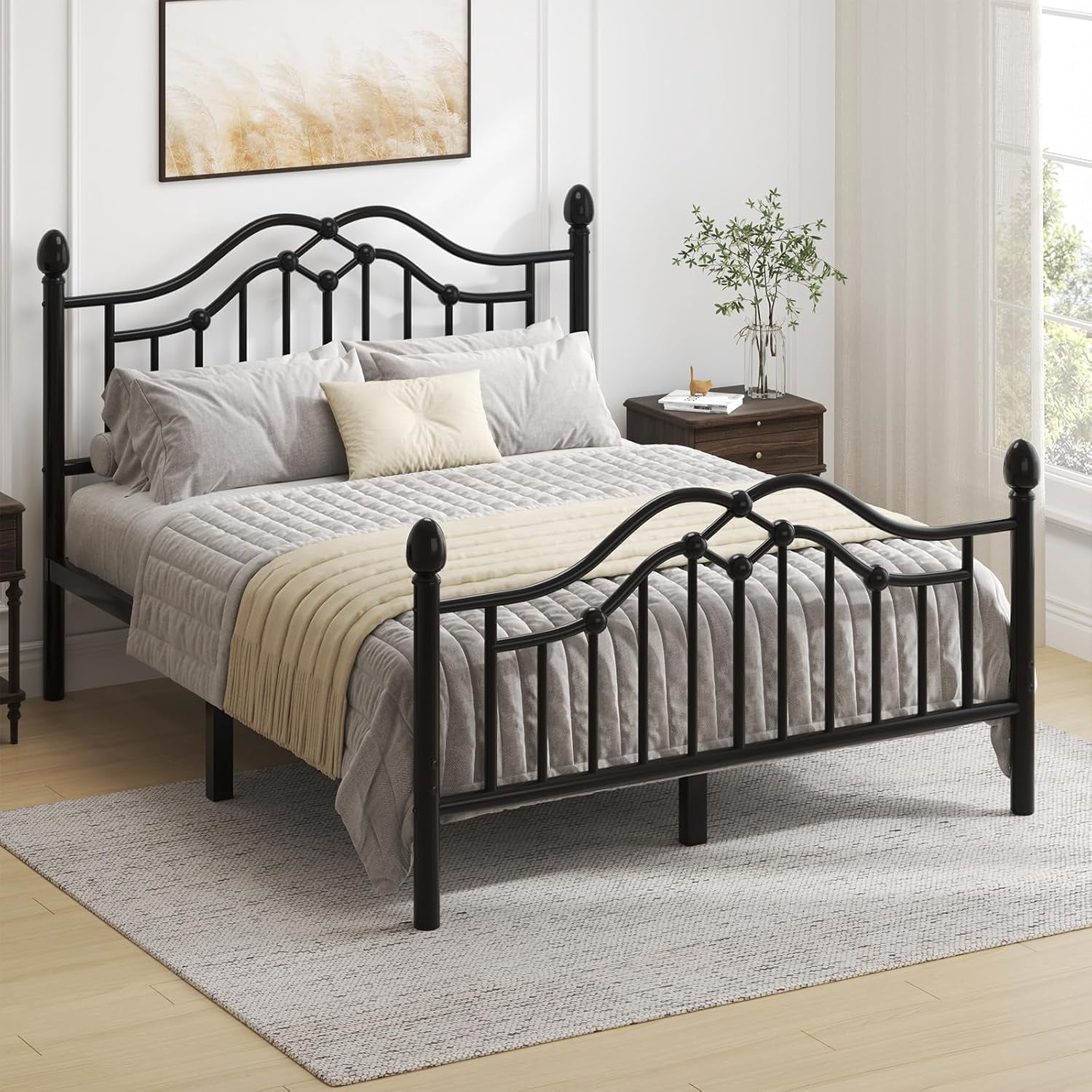 Full Metal Platform Bed Frame, Bed Frame with Victorian Headboard and ...