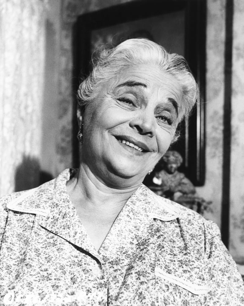 Full Of Life Esther Minciotti 1956 Photo Print (16 x 20) - Walmart.com