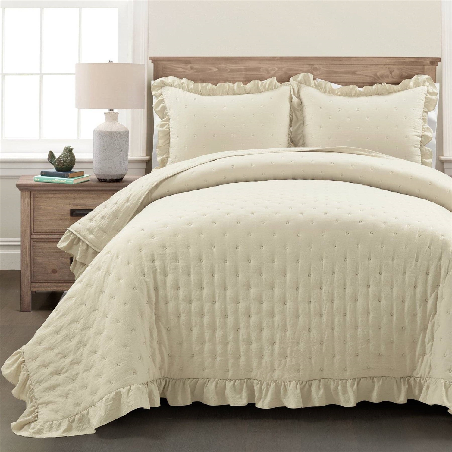 Full/Queen Lightweight Yellow Ruffle Reversible Oversized 3 Piece Quilt ...