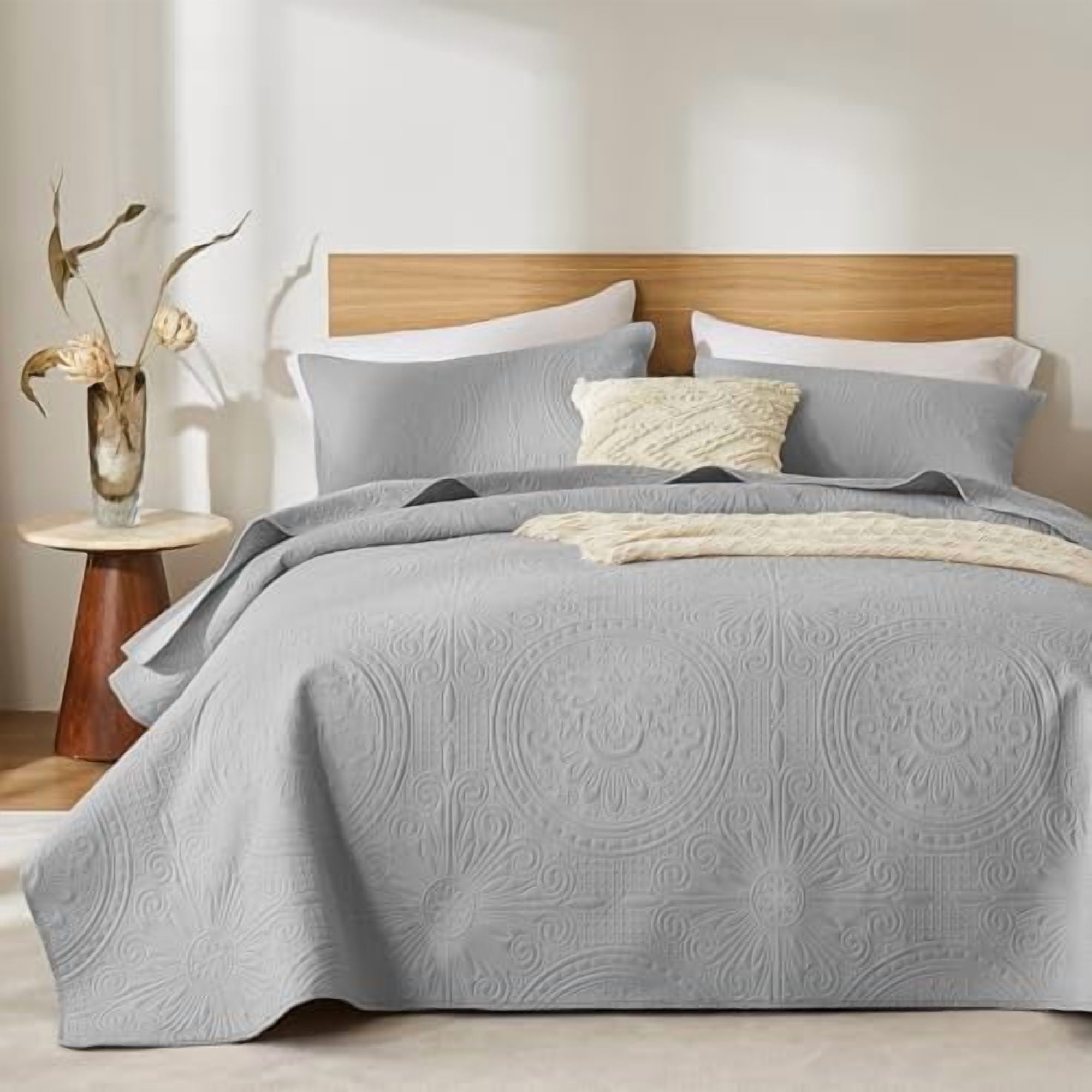 Full/Queen Quilt Set Light Grey,Ultrasonic Embossed Bedspread ...