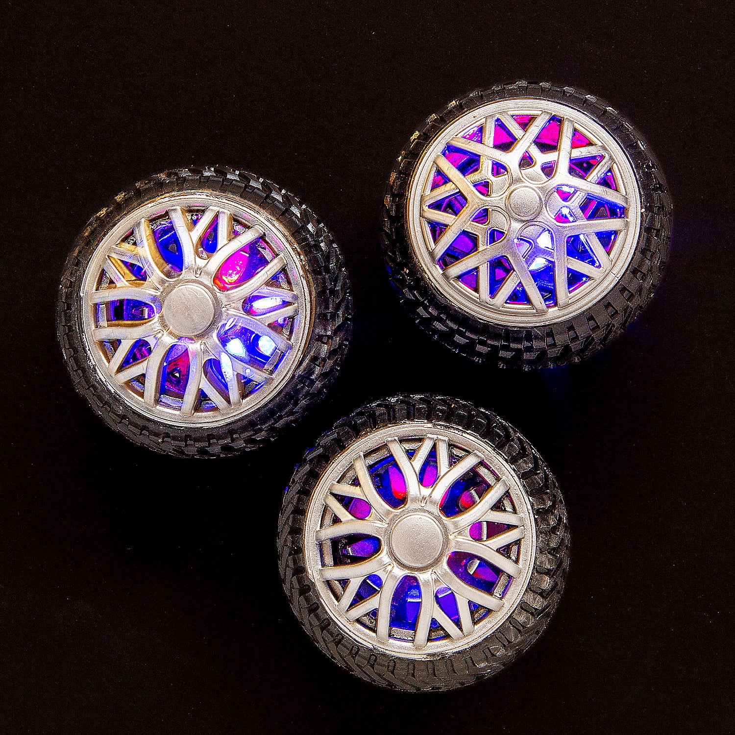 Fun Express 3" diam. Tire-Shaped Light-Up Rubber Bouncing Balls - 12 ...