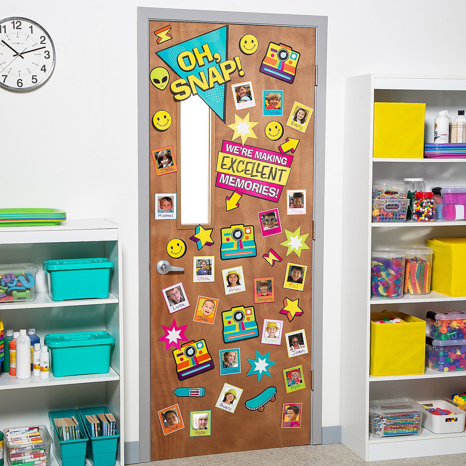 Fun Express 5 Piece 90s Themed Student Pictures Classroom Door ...