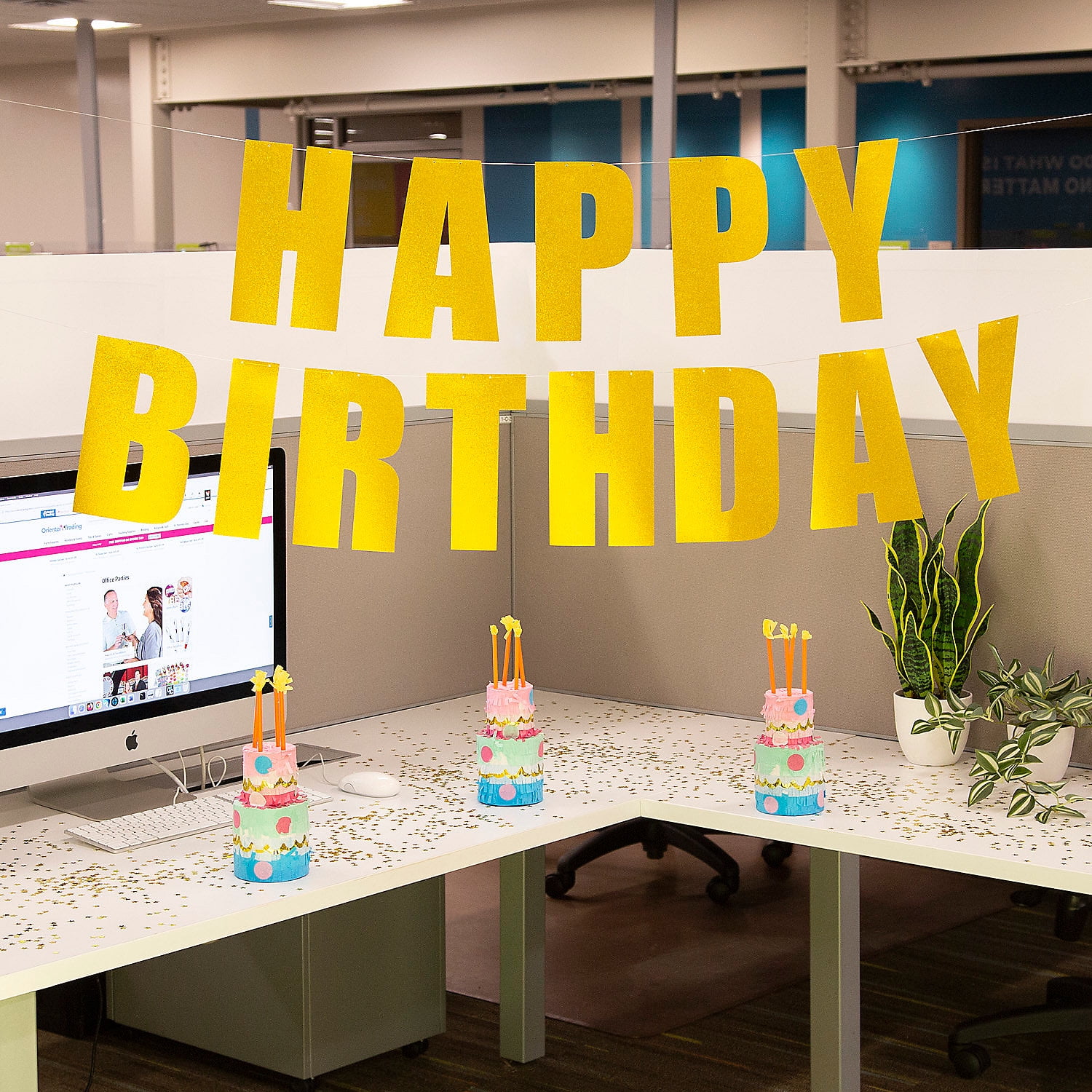 Fun Express Happy Birthday Desk Decorating Kit 5 Pieces - Walmart.com