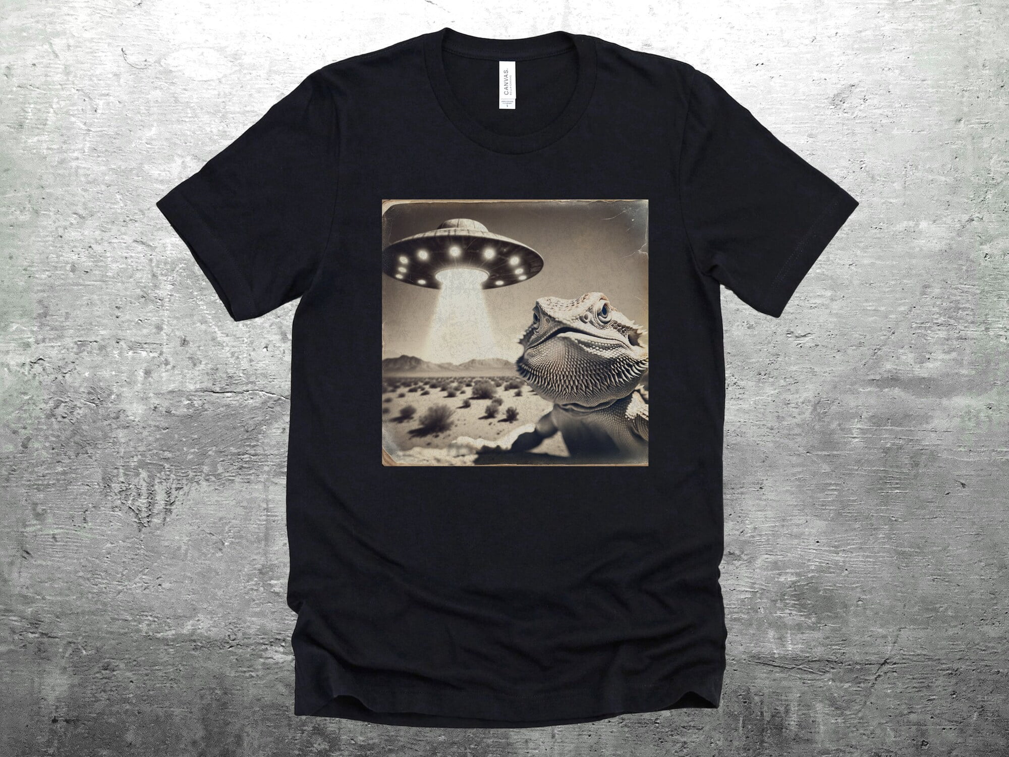 Funny Bearded Dragon Shirt Beardie Selfie Picture Flying Saucer Weird ...