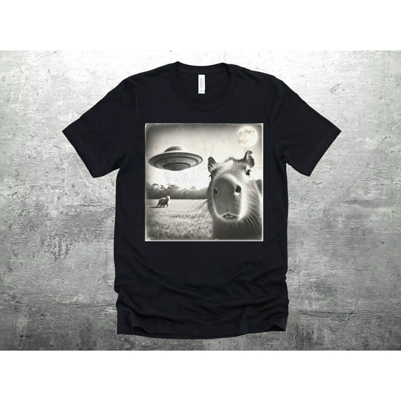 Funny Capybara Shirt, Capybara Selfie Picture, UFO, Weird Animal Shirt ...