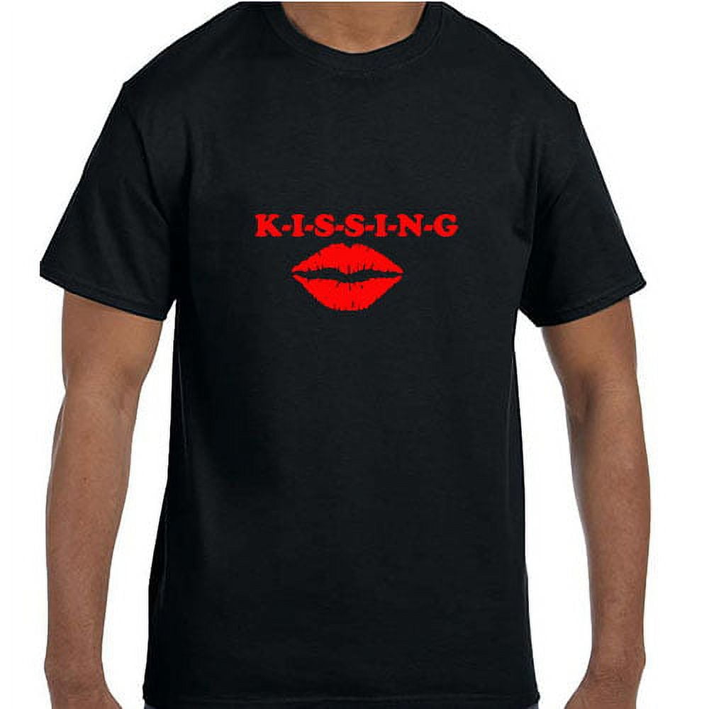 Funny Humor Kissing Red Lips Romance T-Shirt - Walmart.com