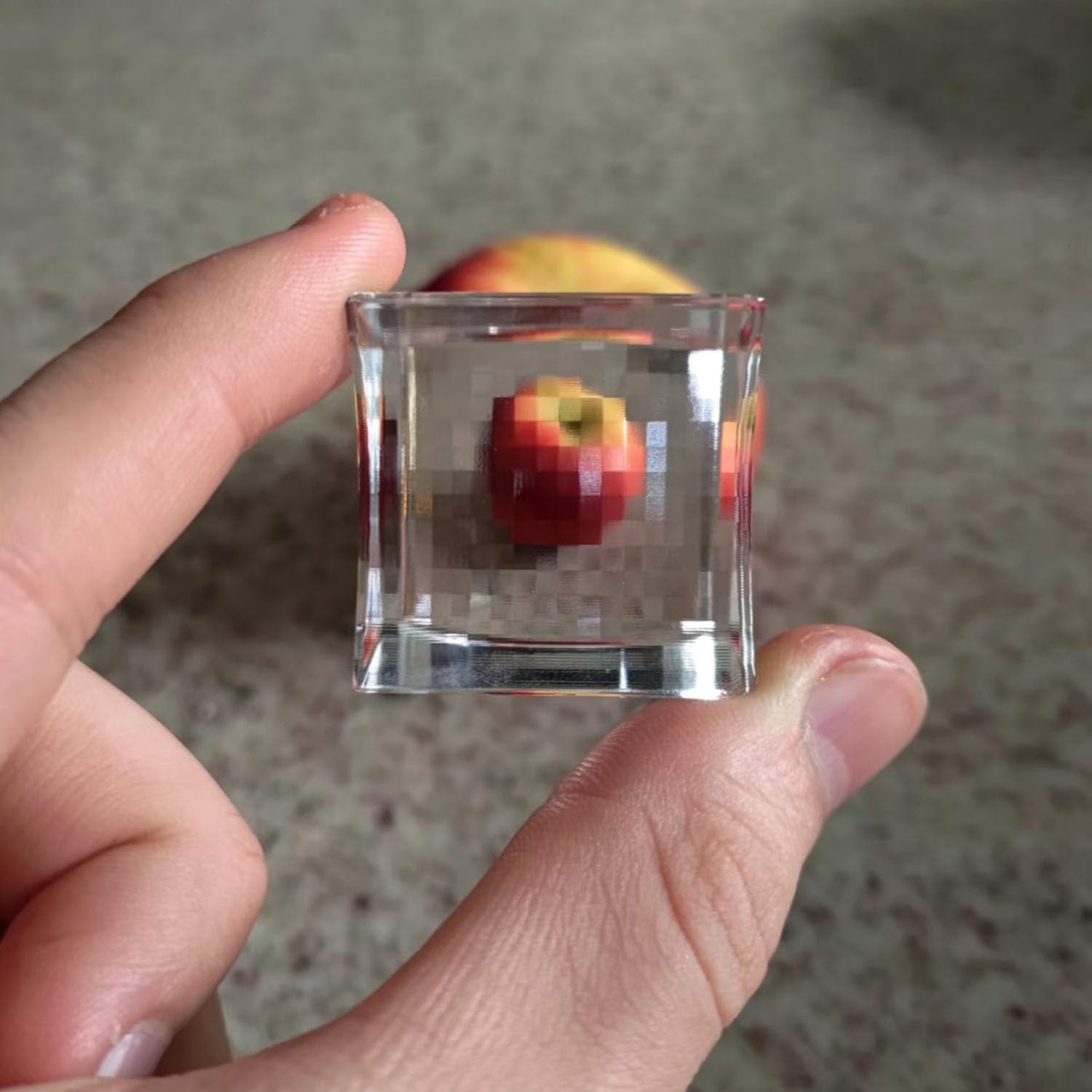 Funny Pixelated Lens for Pixel View Effect, Clear Crystal Glass Pixel ...