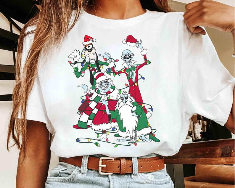 Funny Santa Goofy And Hitchhiking Ghost The Haunted Mansion Christmas ...