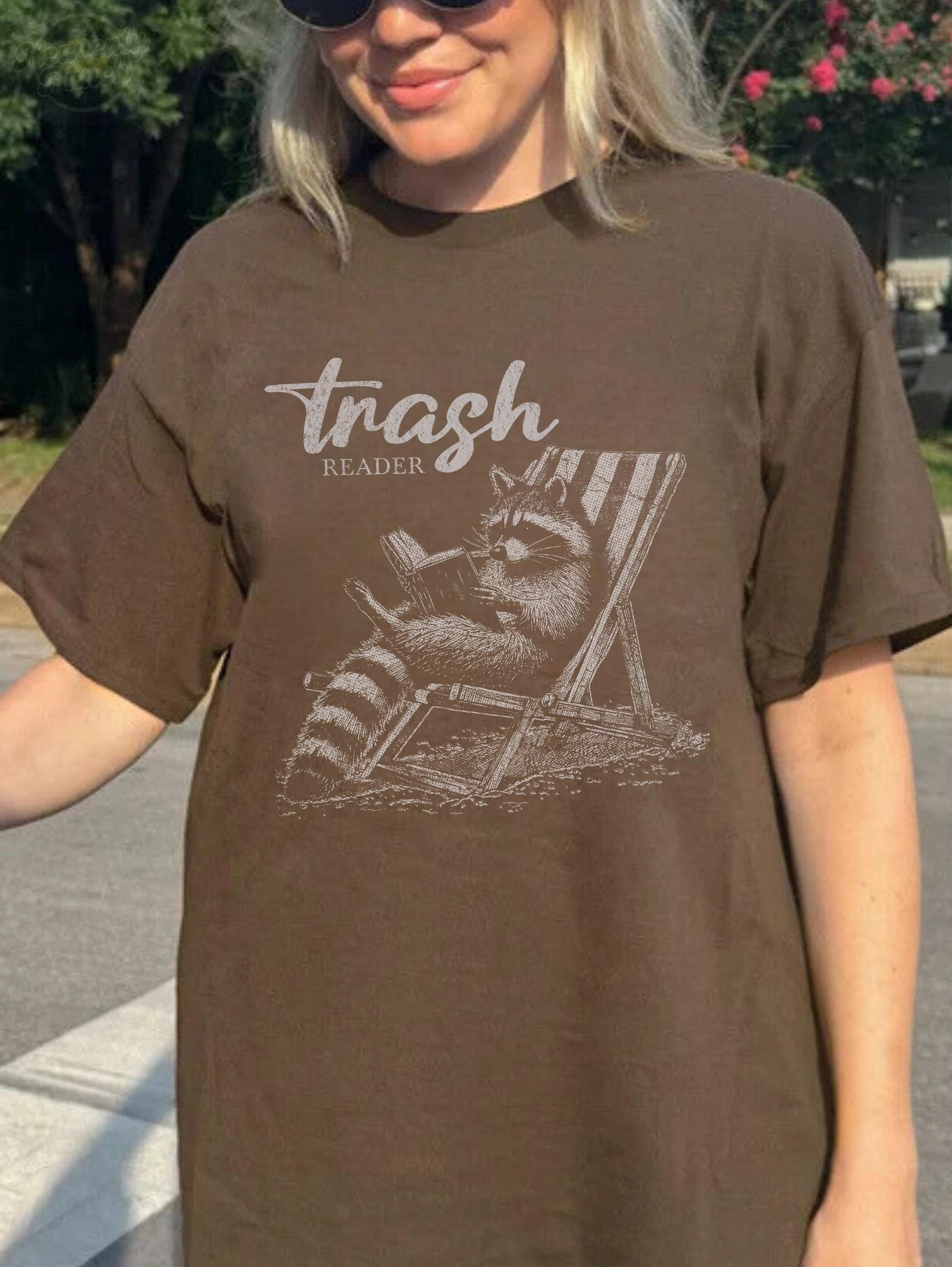 Funny Shirt, Raccoon Reading Book Trash Reader T-Shirt, 90s Y2K Retro ...