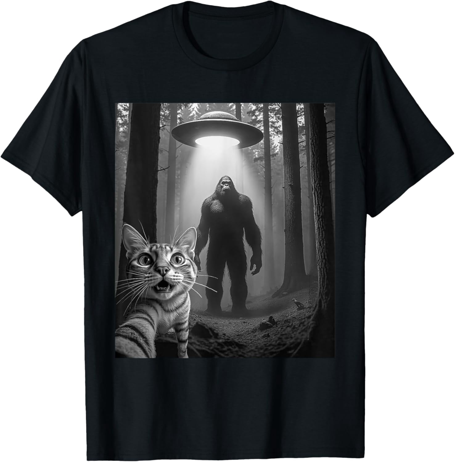 Funny Surprised Cat Selfie With Bigfoot Sasquatch Alien UFO T-Shirt ...