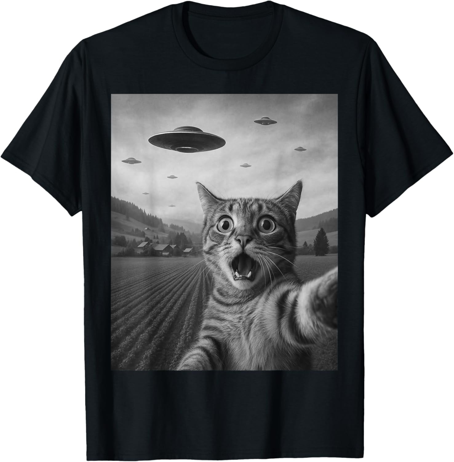 Funny Surprised Sca Cat Selfie with Alien UFO Cat UFO T-Shirt - Walmart.com