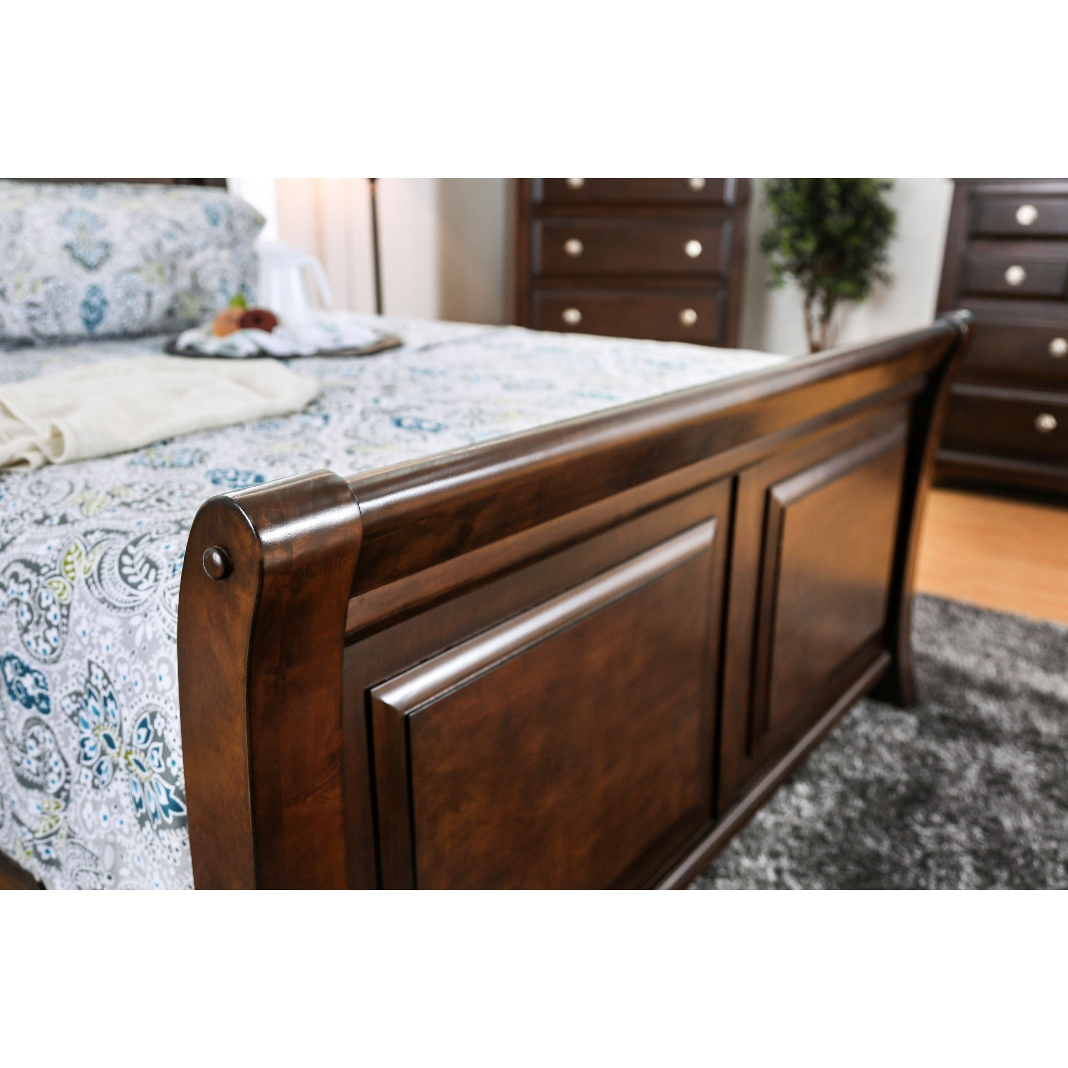 Furniture of America Hazelo Modern Brown Solid Wood Sleigh Bed Queen ...
