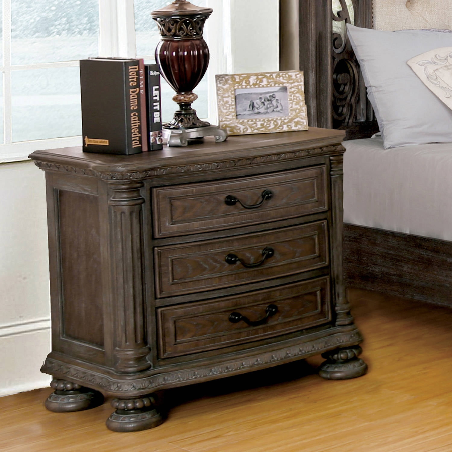 Furniture of America Kylen Solid Wood Adult Nightstand with 3-Drawer ...