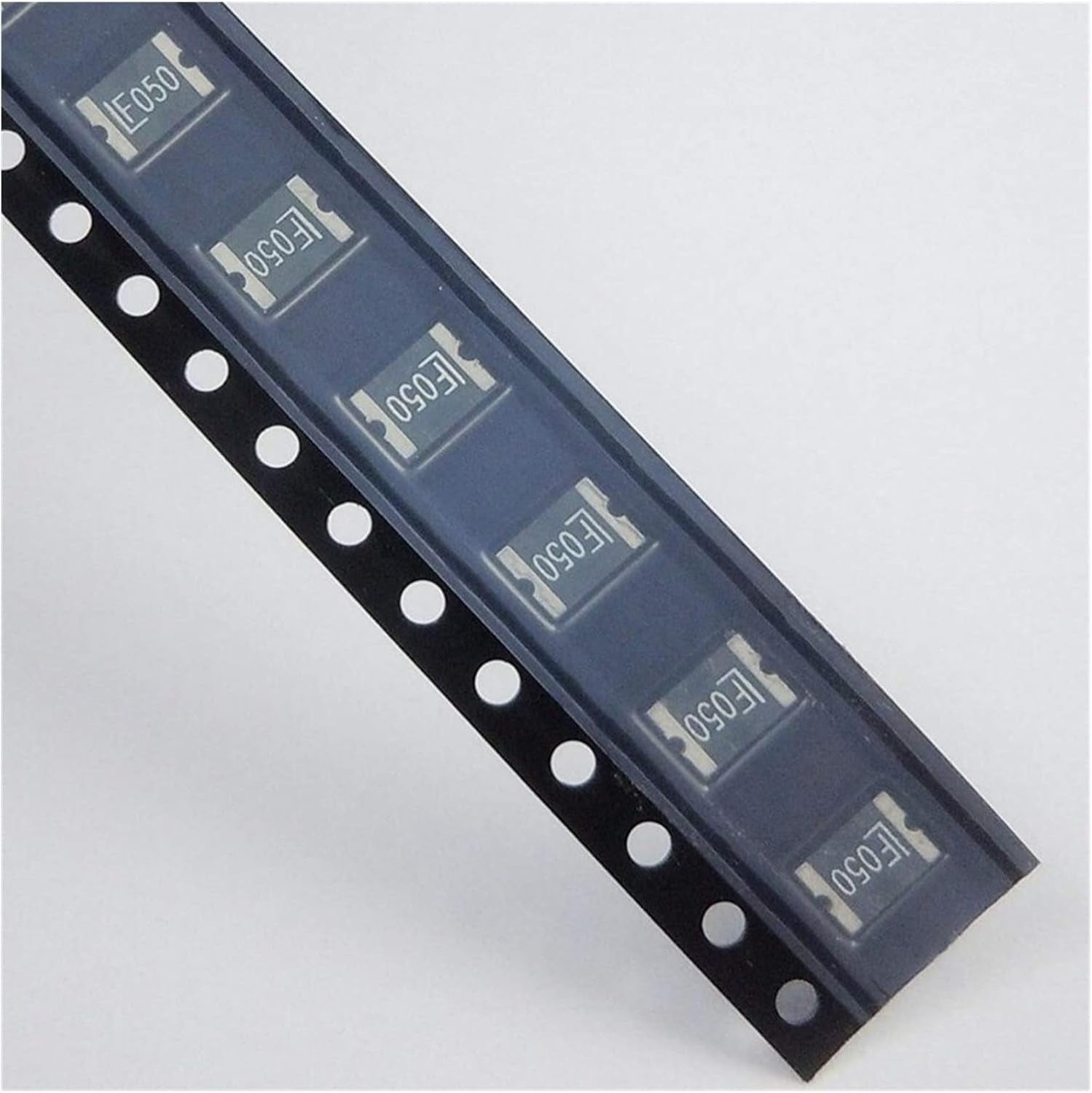 Fuse 100PCS/Lot 0805 1206 1812 0.05A/2A/0.1A/0.2A/0.5A/0.75A/1.1A/2A ...