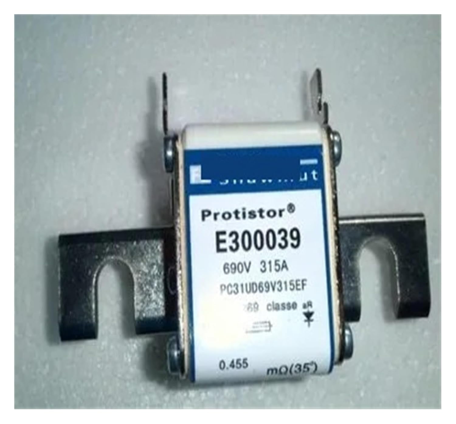 Fuses PC31UD69V160EF 6 9 URD 31 EF 0160 B301922 PC31UD69V200EF C300037 ...