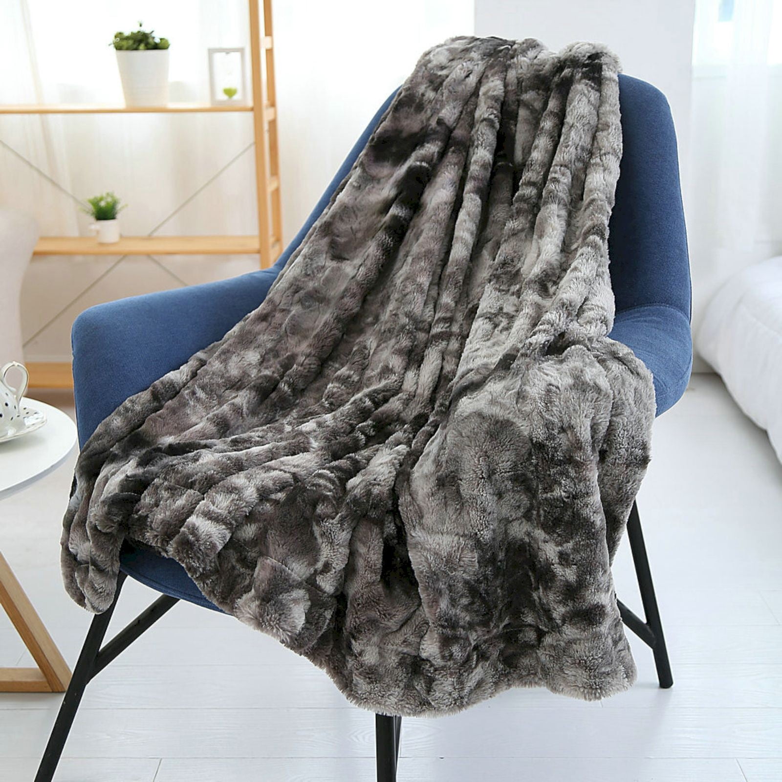 Fuzzy Blanket For Couch Soft And Comfy Plush And Furry Faux Reversible ...
