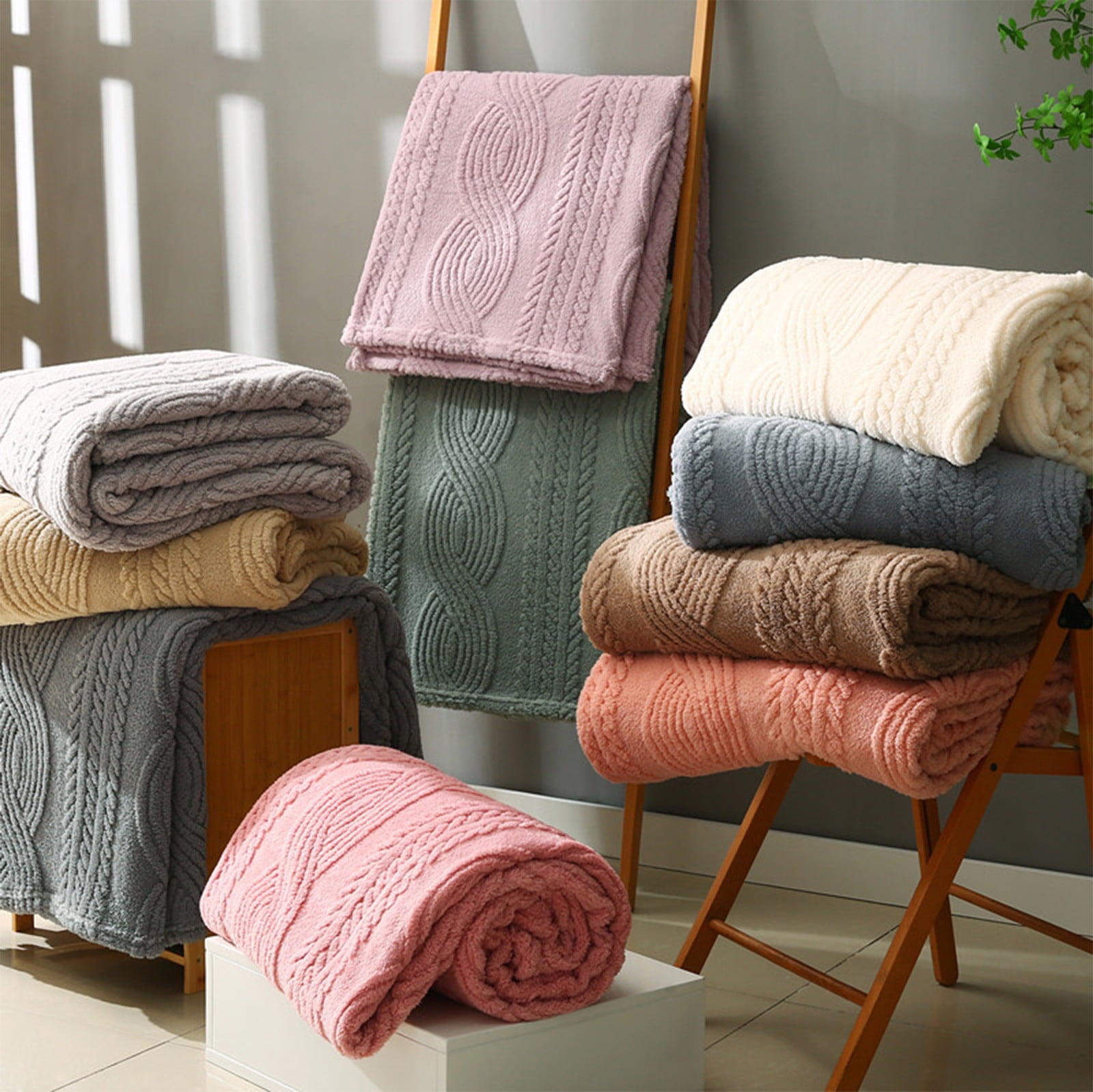 Fwttom Taffeta Throw Blanket - No Shed No Pilling Lightweight Soft Cozy ...