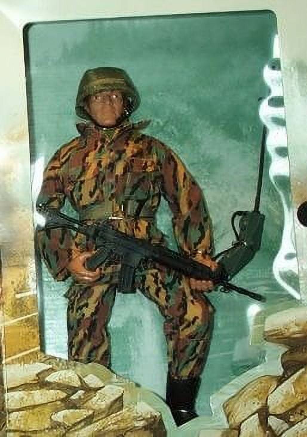 G.I. Joe Classic Collection Belgian Para-Commando 12" Action Figure ...