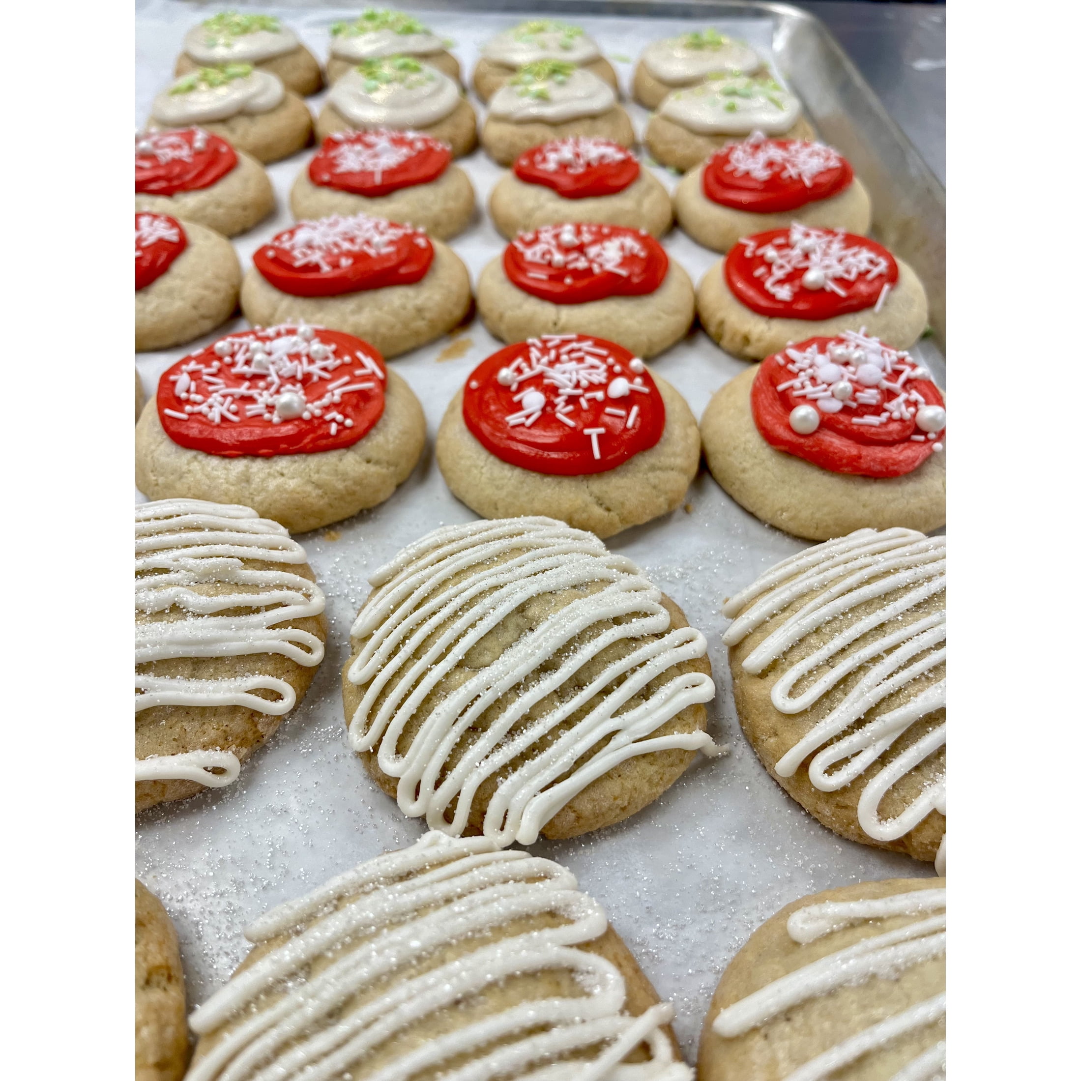 G&g Festive Sugar Cookies - Half-dozen Cookies (6-count) - Walmart.com