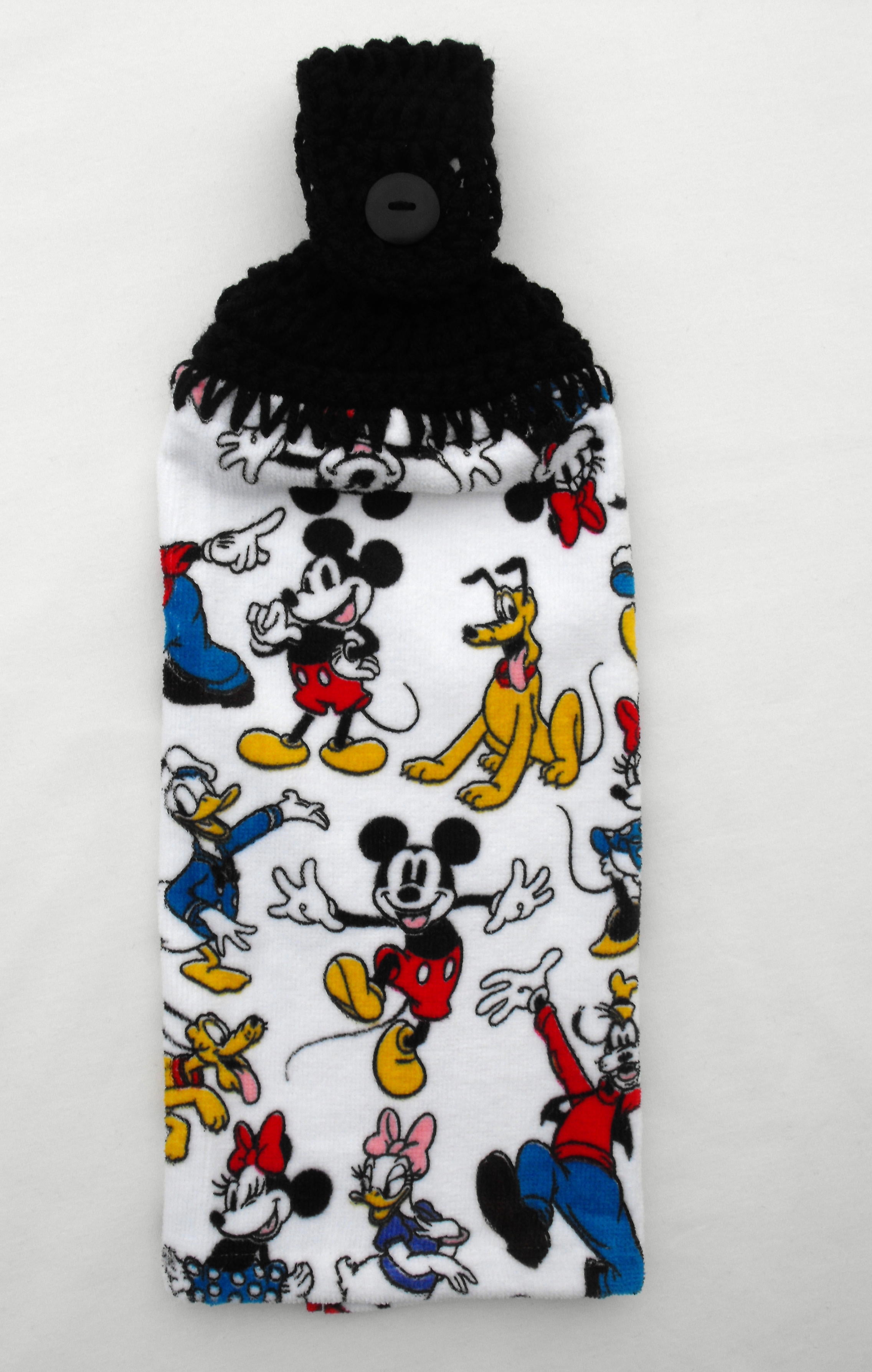 GANG OF CHARACTERS - GOOFY, DONALD, DAISY, PLUTO - CROCHET TOP HANGING ...