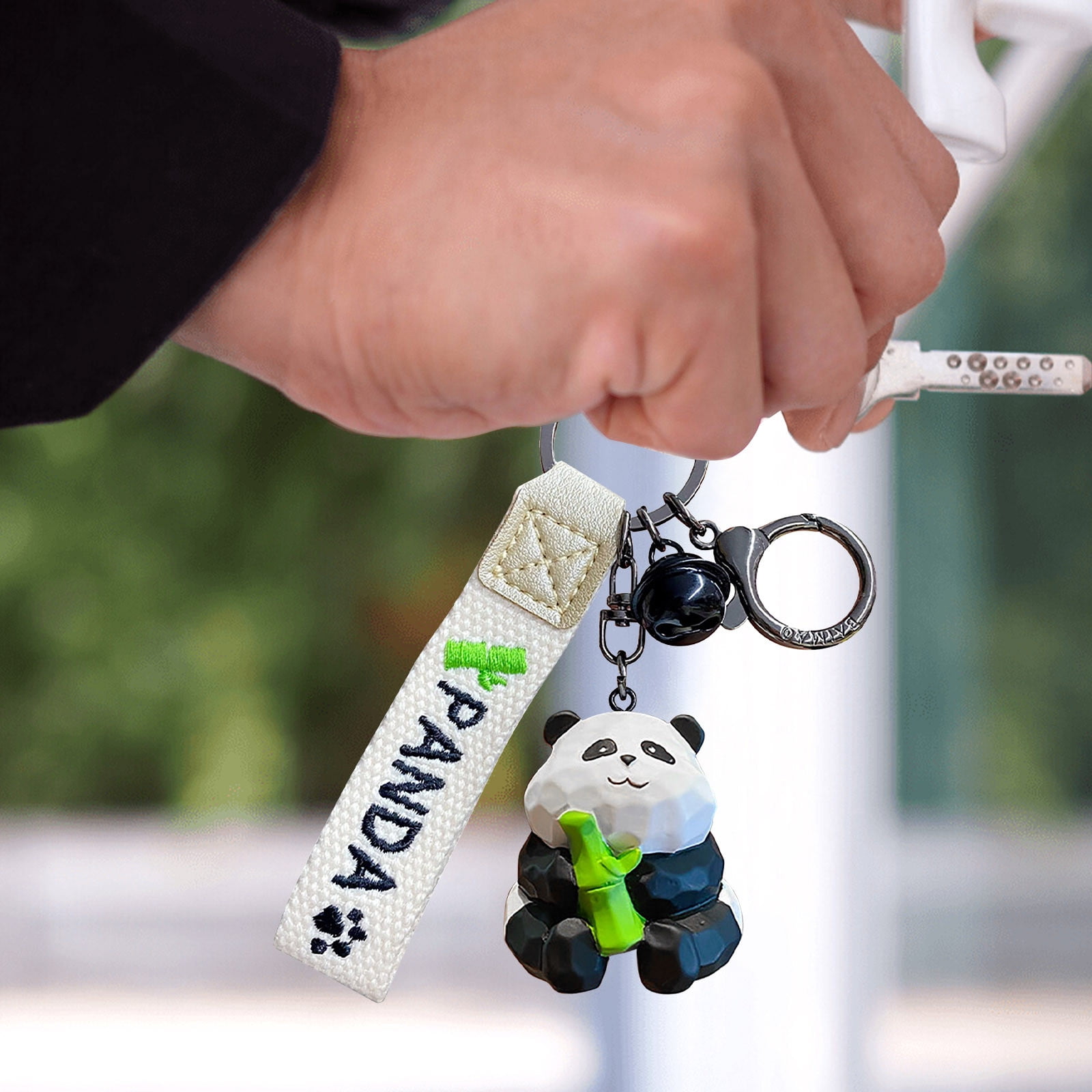 GARENAS Wood Carving Wind Panda Keychain Female Cute Couple Accessories ...