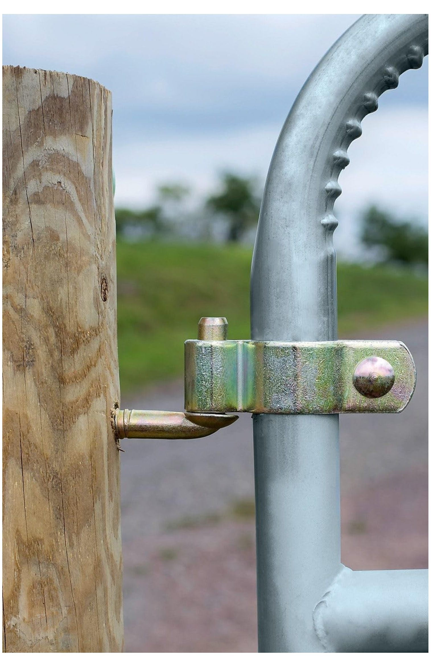 GATE HINGE KIT FOR 1 5/8" TO 2.0" ROUND TUBE GATES - Walmart.com