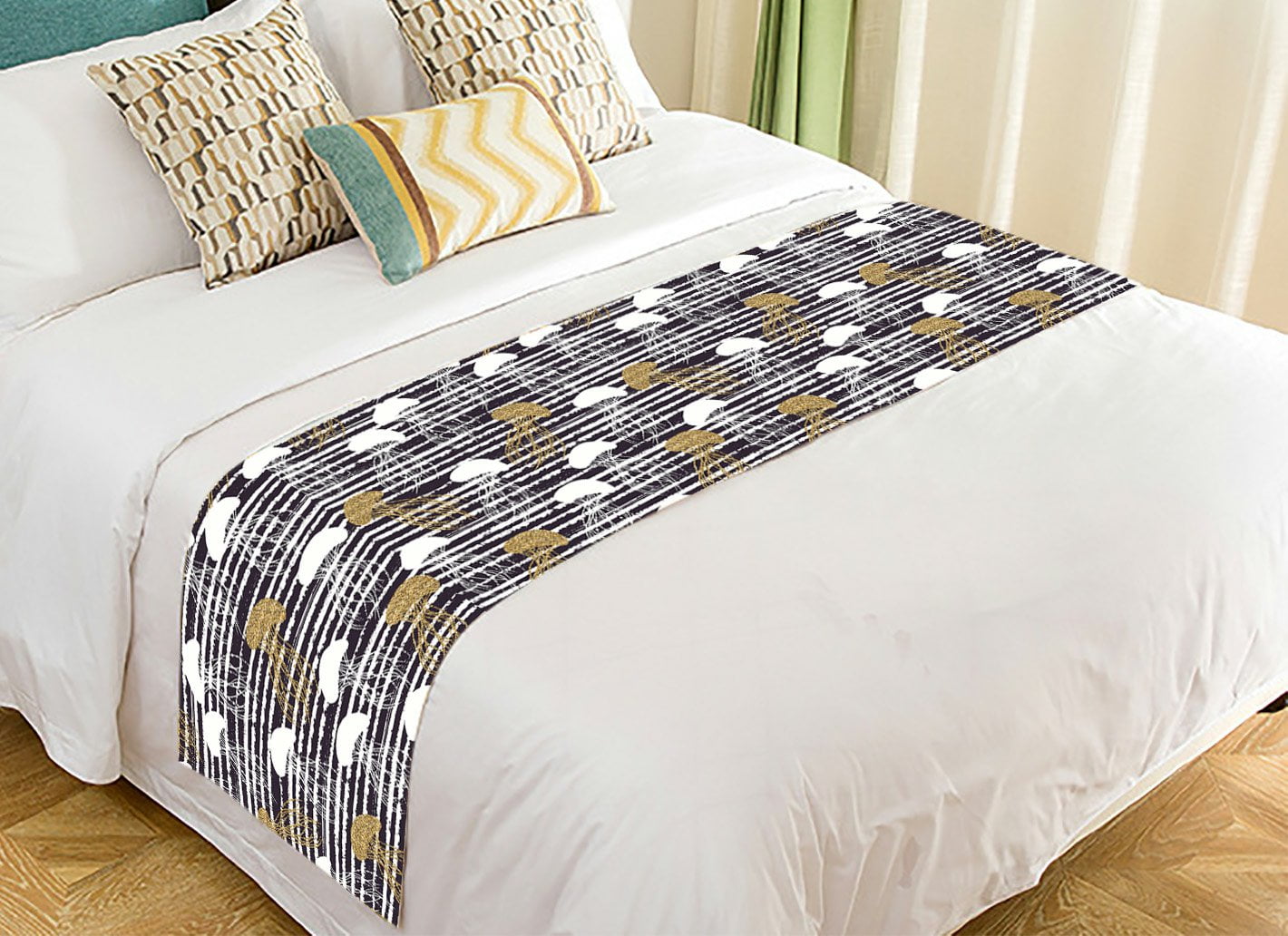 GCKG Tropical Beach Bed Runner, Seamless Pattern with Gold Glitter ...