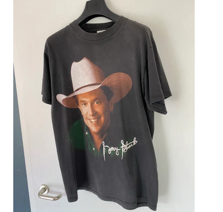 GEORGE STRAIT 90s Tour Distressed Portrait Vintage T-Shirt - Walmart.com