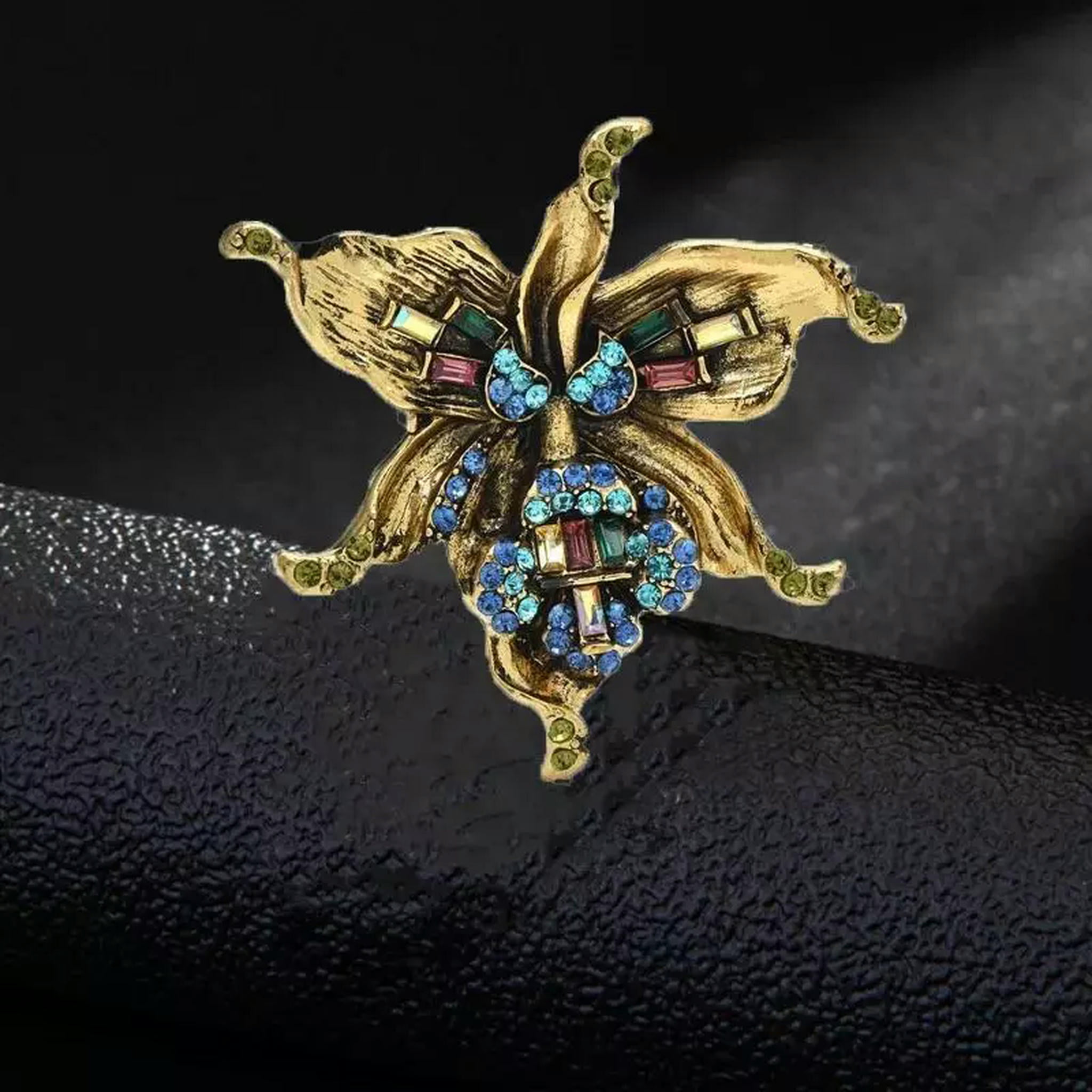 GKNET Classic Men Jelly Resin Stone Crystal Badges Pins Vintage Palace ...