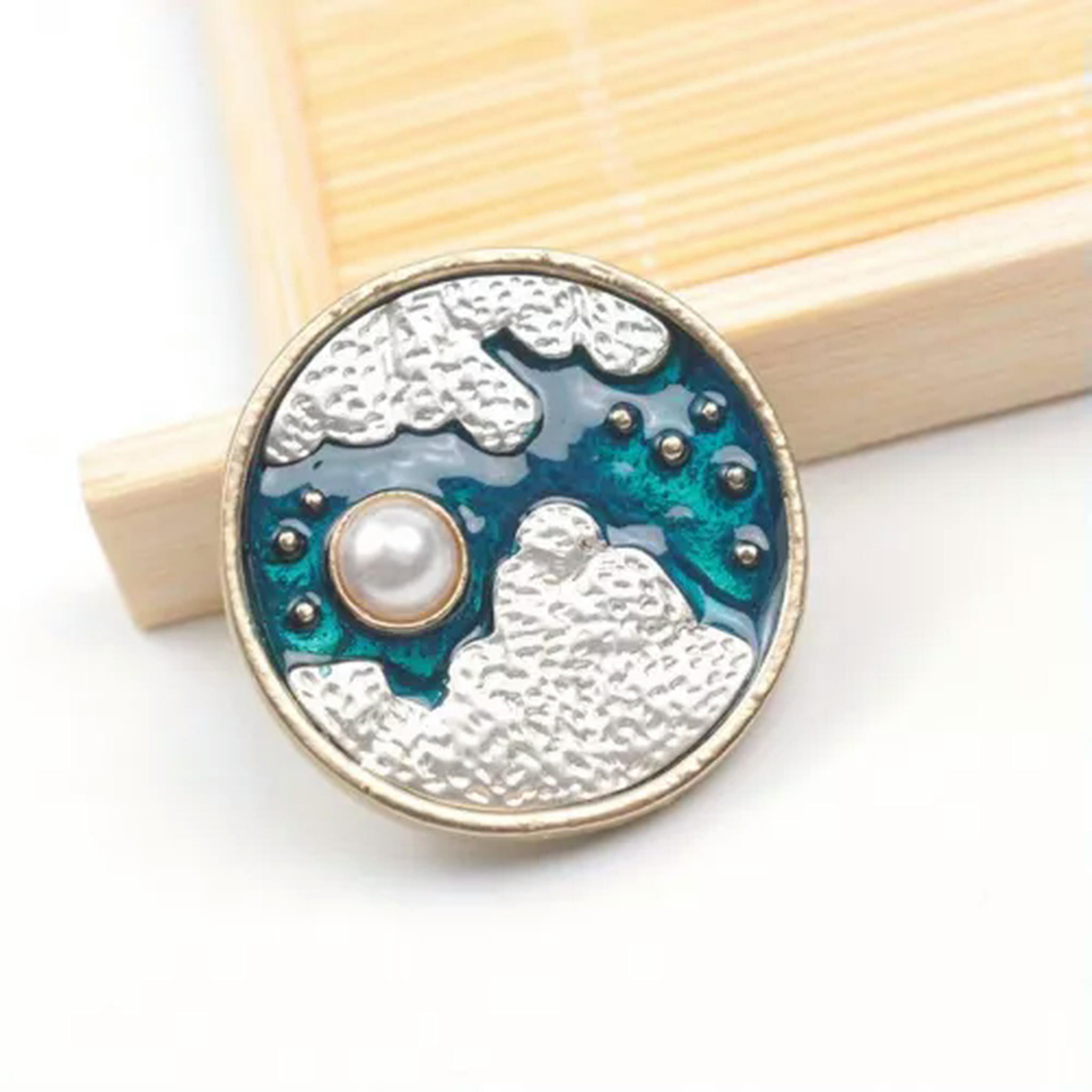 GKNET Van Gogh Starry Night Emblem Sun and Moon Enamel Drip Oil Pin-sun ...