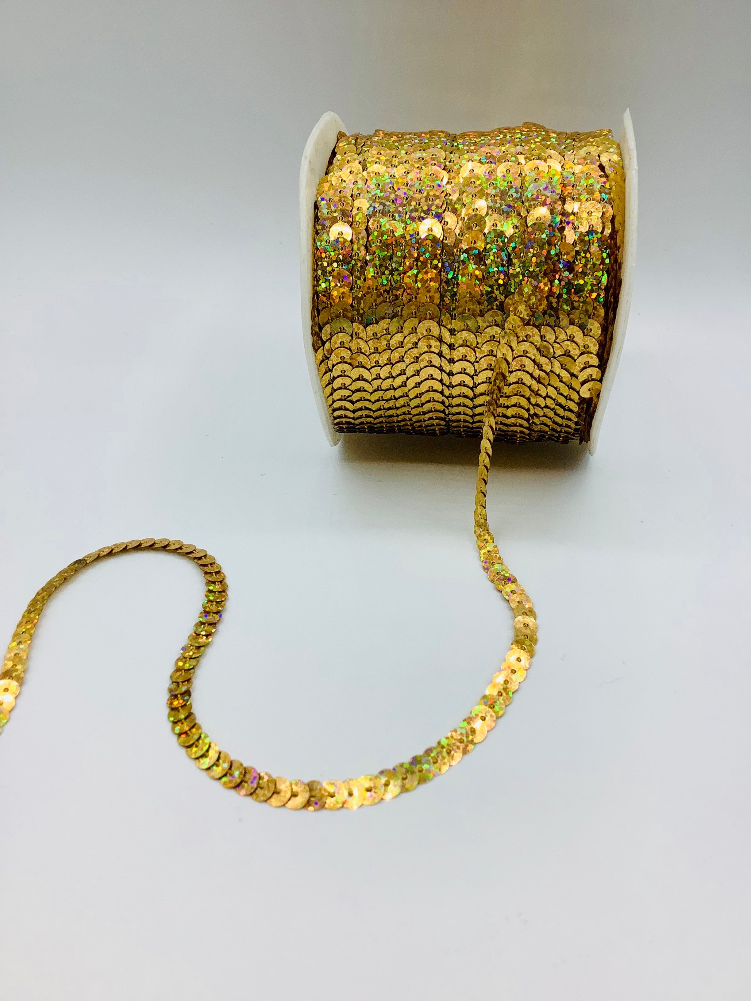 GOLD HOLOGRAM 1/4 INCH SLUNG SEQUIN - Walmart.com