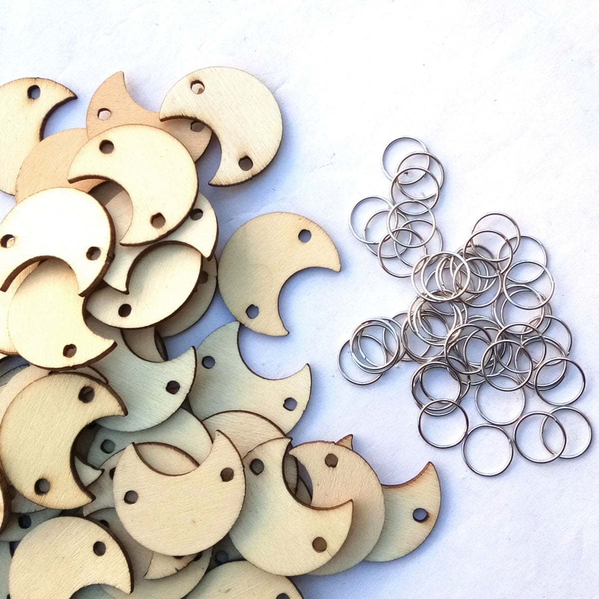 GOOHOCHY 100pcs Piece Wire Ring Set Photo Prop DIY Creative Decor Wood ...