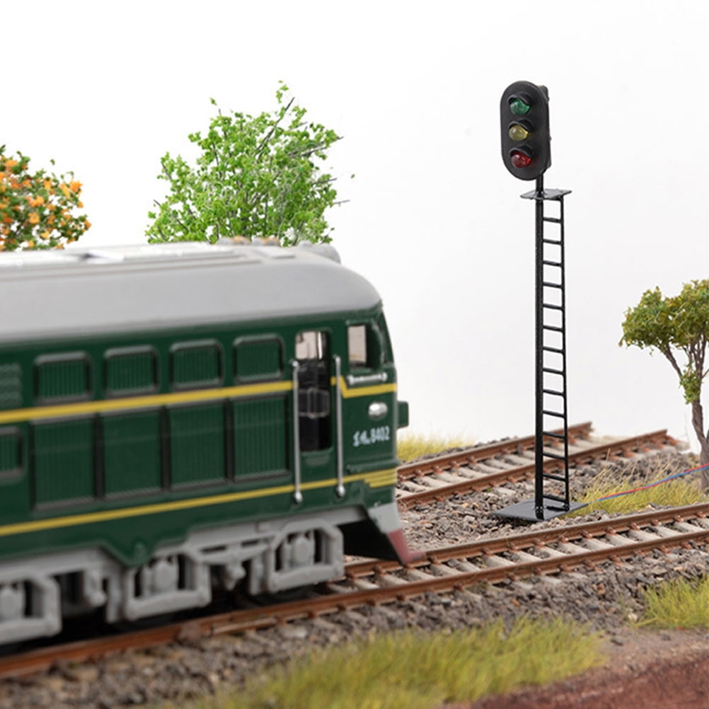 GOOHOCHY 2pcs Mini Traffic Light Model Train Signals DIY Scene Decor ...
