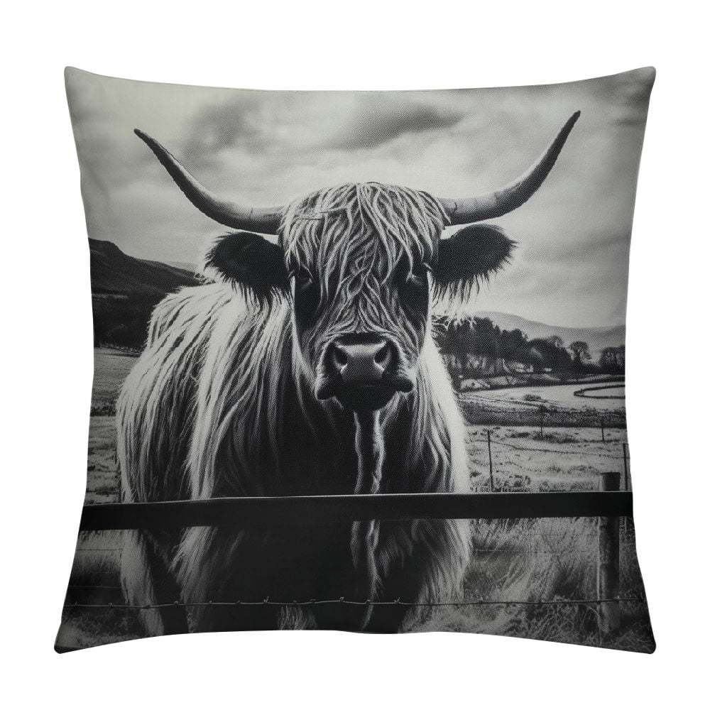 GOSMITH Highland Cow Throw Pillow Covers Grey Bull Cattle Pillow Covers ...