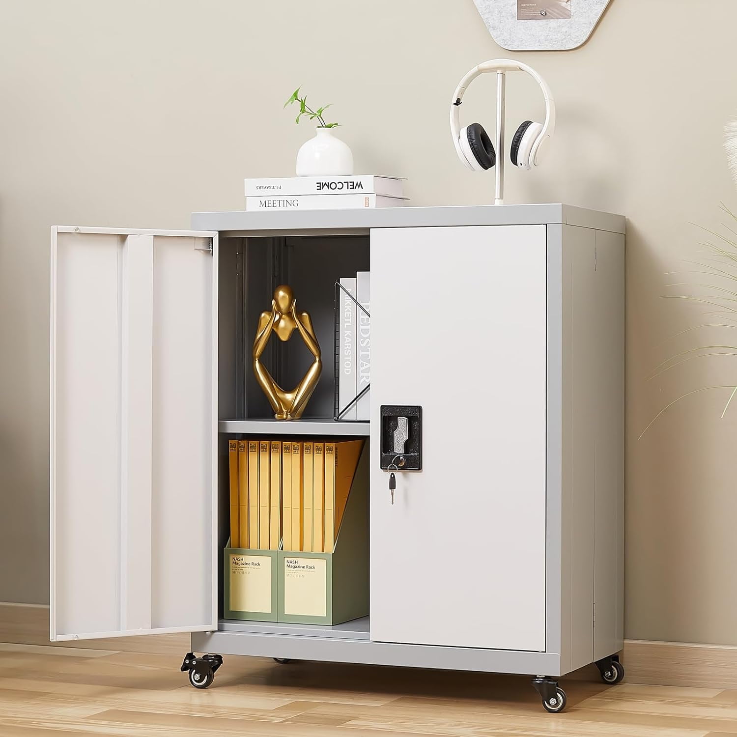 GREATMEET Metal Storage Cabinet with Locking Doors and Wheels, 31.5" H ...