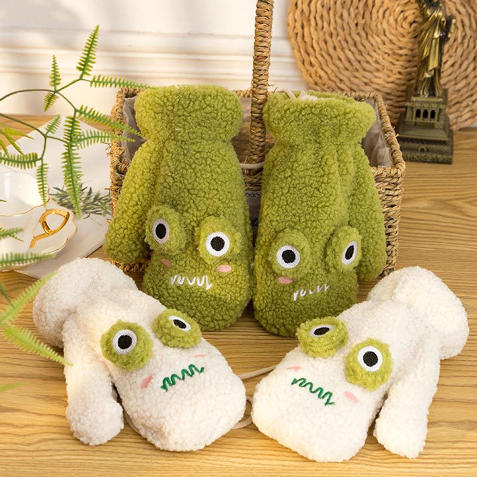 GROFRY 1 Pair Women Mittens Cartoon Frog Eyes Embroidery Hanging Neck ...
