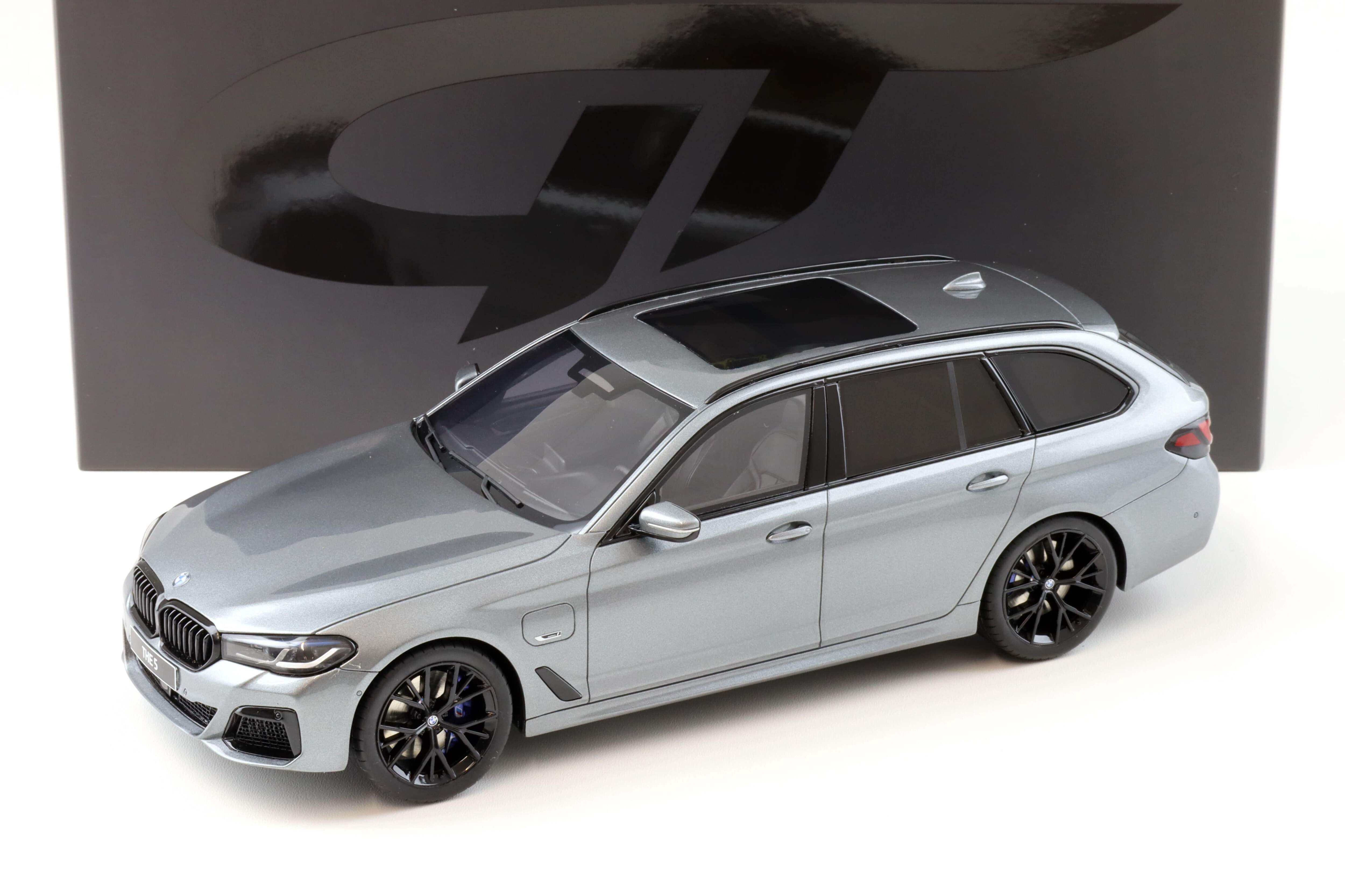 2023 BMW 530E XDrive M Silver Metallic 1/18 Model Car by GT Spirit ...