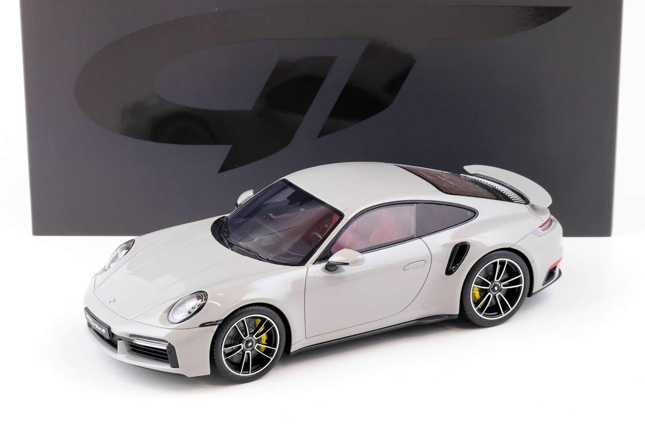 GT Spirit 2020 Porsche 911 992 Turbo S Chalk (AKA Crayon) w/ Red ...