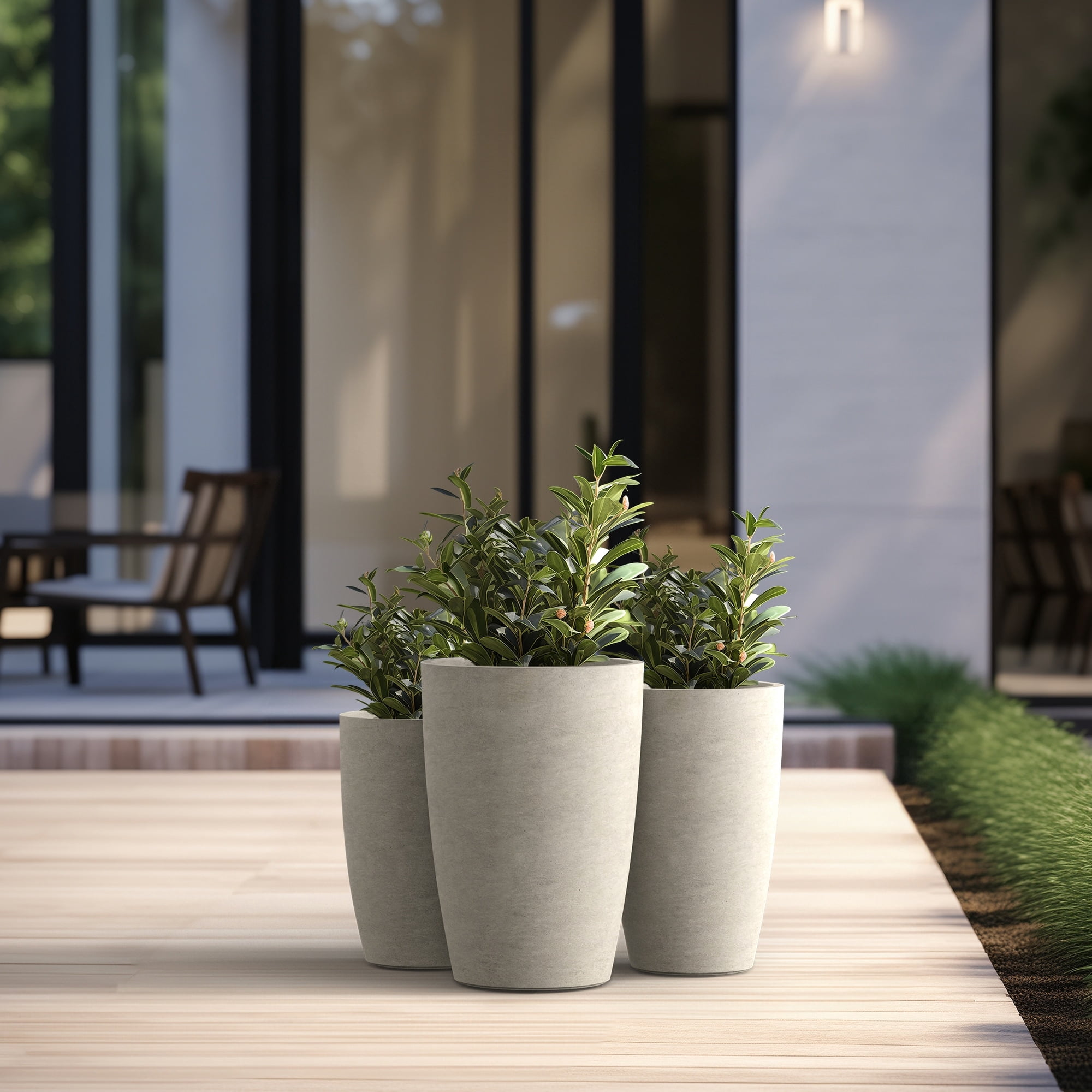 GUAGNDONG CREATIVE STONE GARDEN DECORATION CO.,LTD Tall Concrete Round Plant Pots / Large Indoor ...