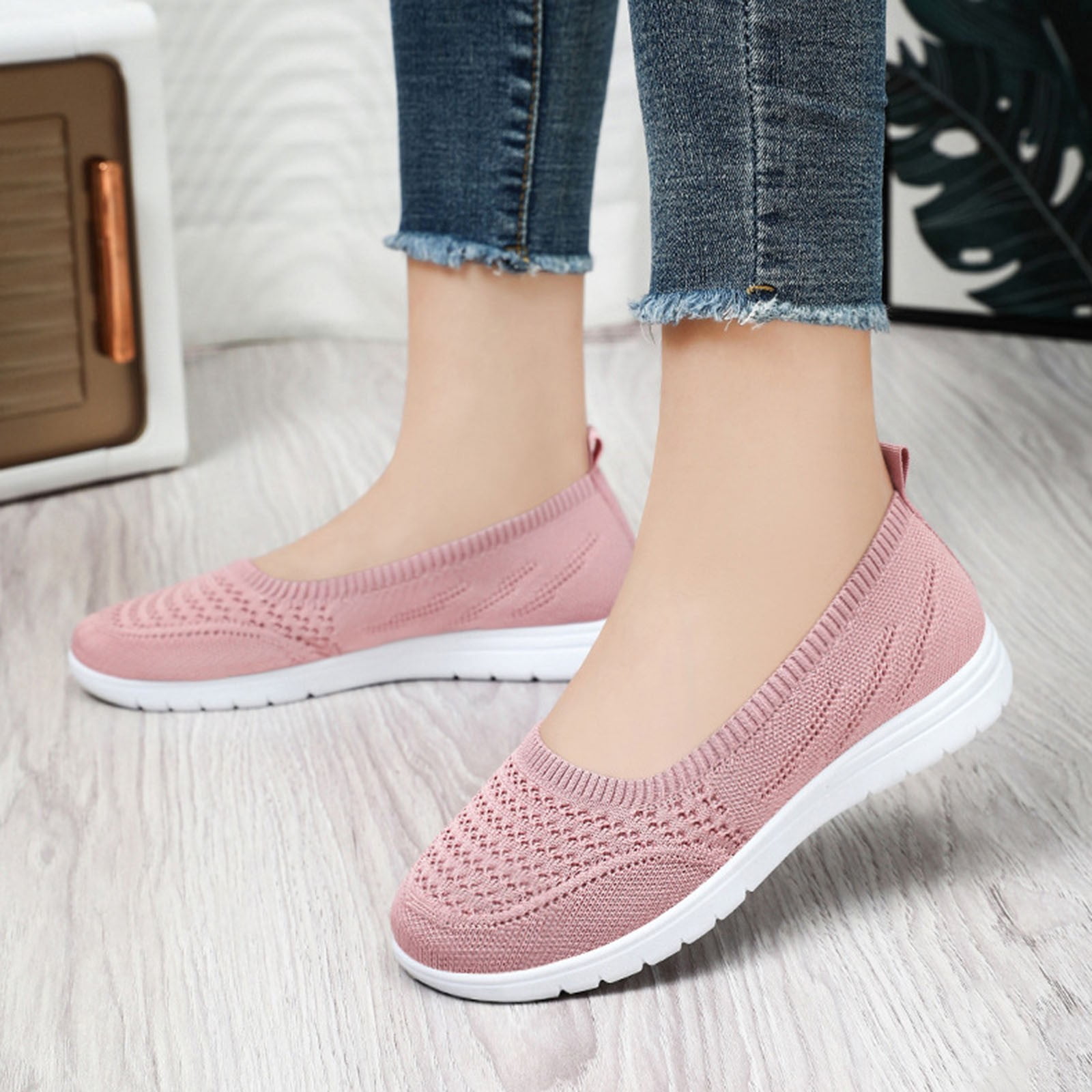 GUOBIOZIY Women's Mesh Breathable Soft Shoes Go Walking Slip on Shoes ...
