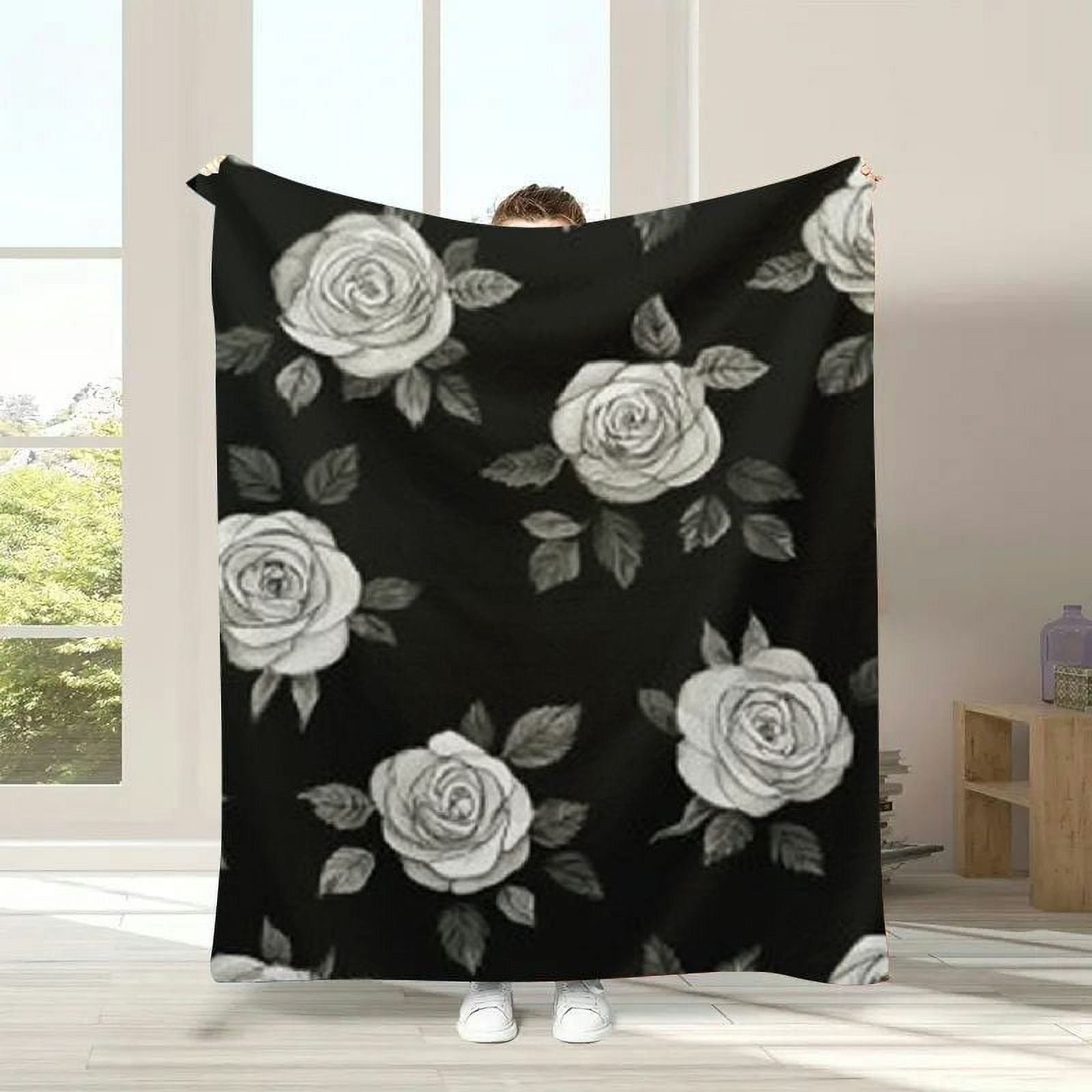 GWJING Throw Blanket for Couch - Rose Flowers Black Soft Lightweight ...