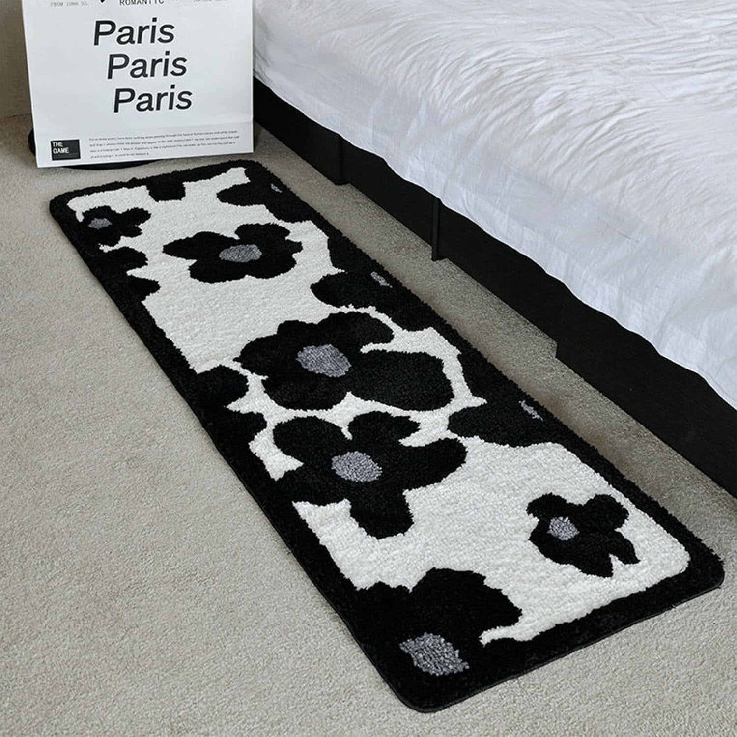 GYTY Room Decor Y2K Cool Rugs Aesthetic Black and White Flower Carpet ...