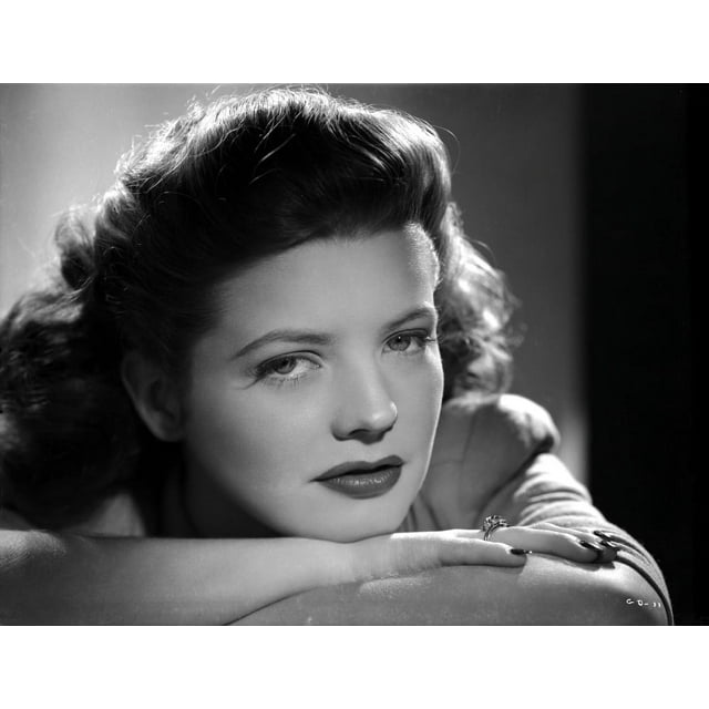 Gail Davis Leaning on Arms Crossed Photo Print (8 x 10) - Walmart.com