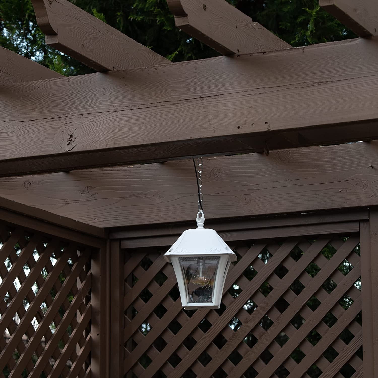 Gama Sonic Hanging Solar Light for Pergola Trellis Gazebo, Outdoor ...