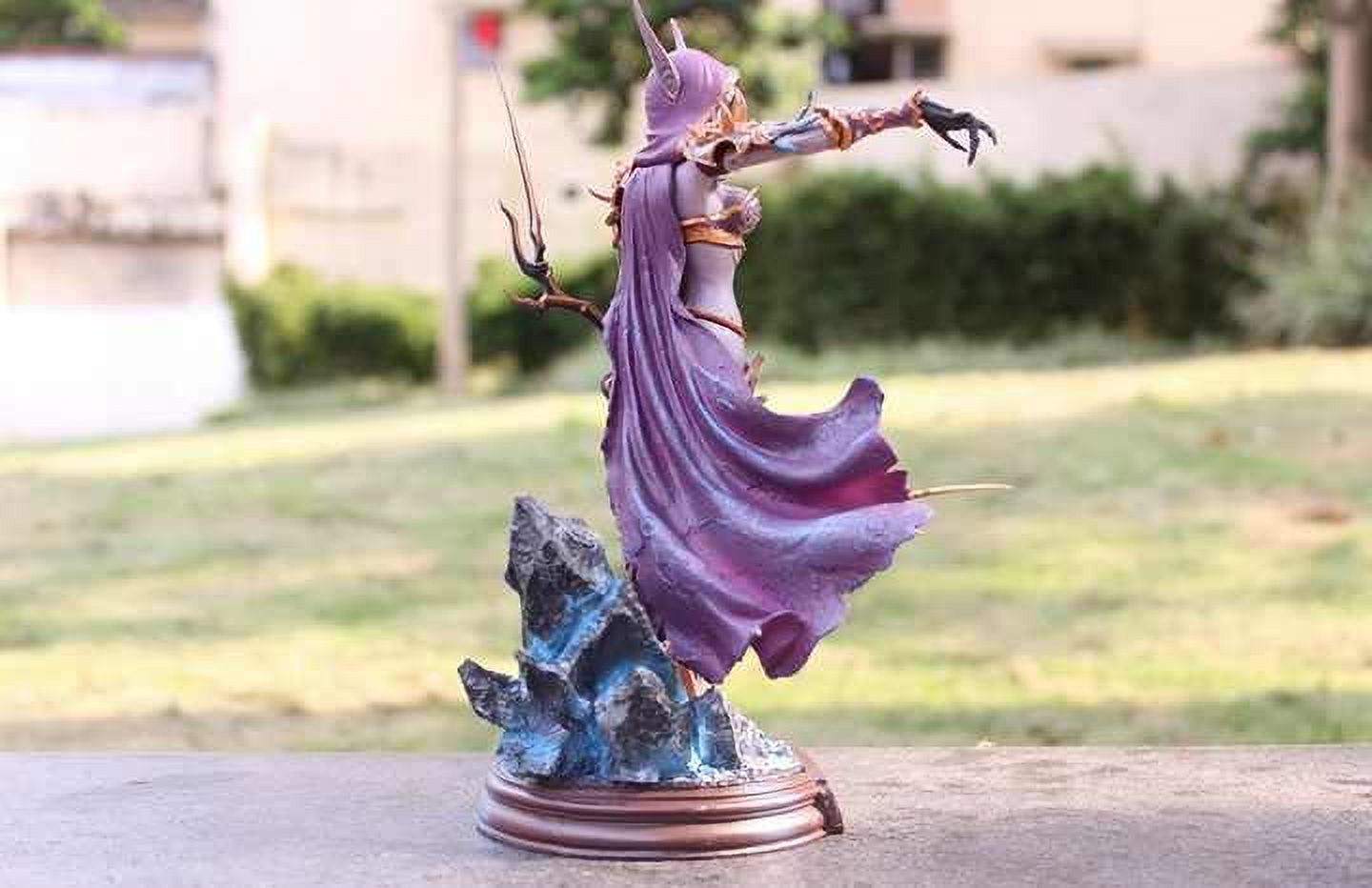 Game character model Undead Sylvanas Windrunner Model Toy Gun ...