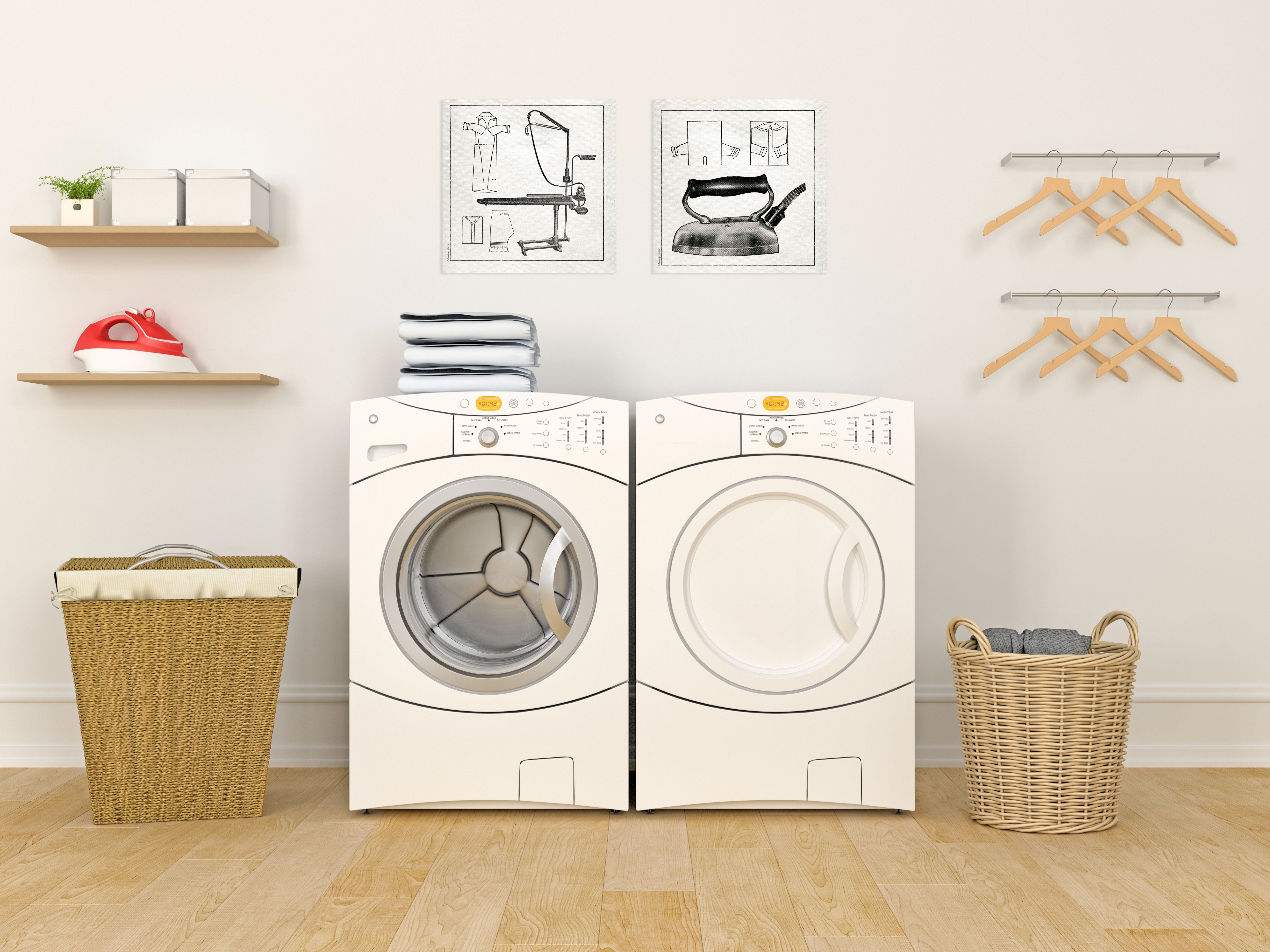 Gango Home Decor Vintage Old-Fashioned Black and Cream Vintage Ironing ...