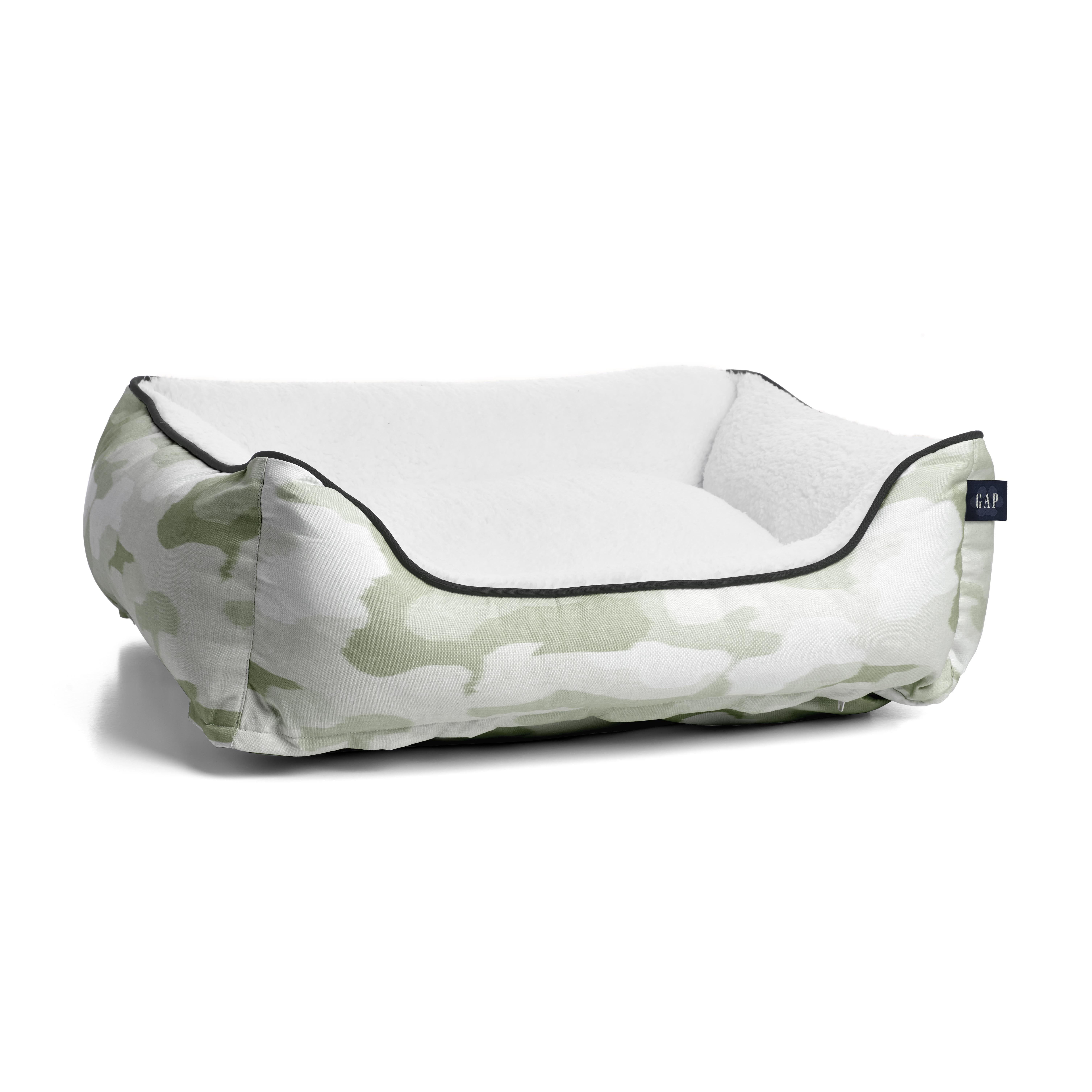 Gap Camo Cuddler Pet Bed, Recycled Polyester Cover with Sherpa inner ...