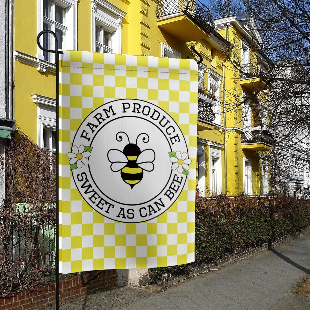 Garden Flags, Farm Produce Sweet As Can Bee On Yellow Buffalo Plaid ...